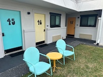 Seating for chilling