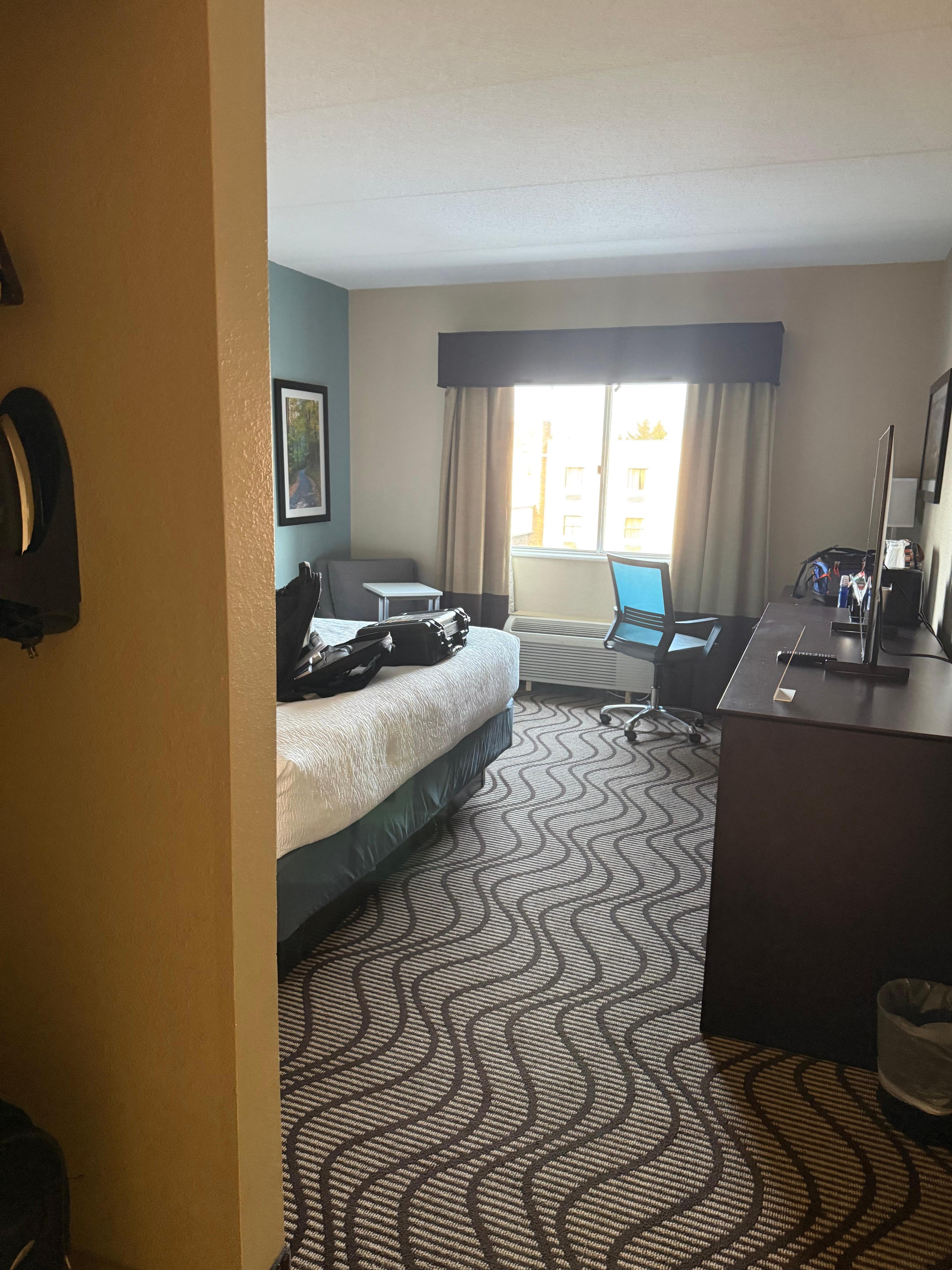 Looking into room from the door 