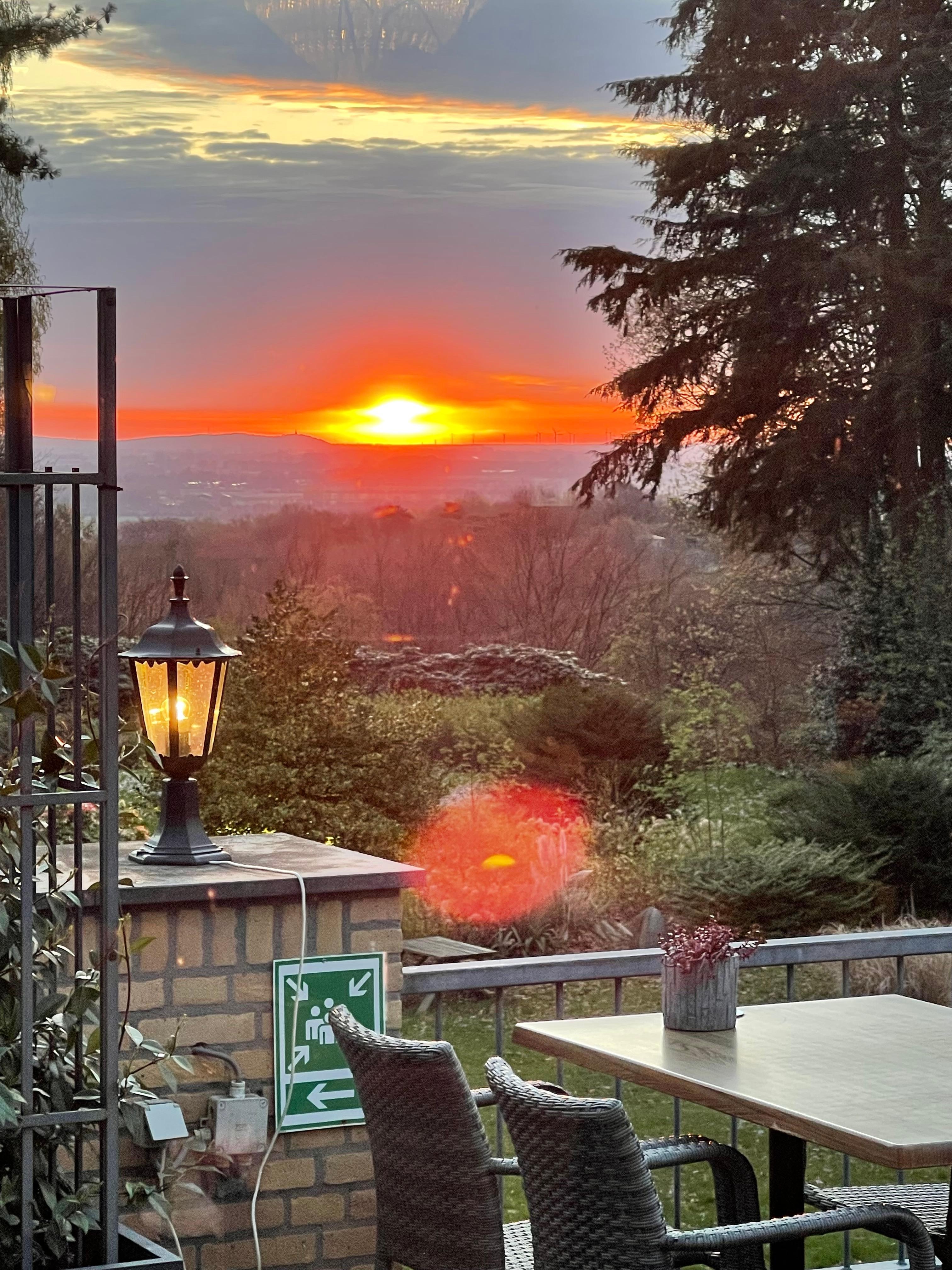 Smuk solopgang til min morgenmad 