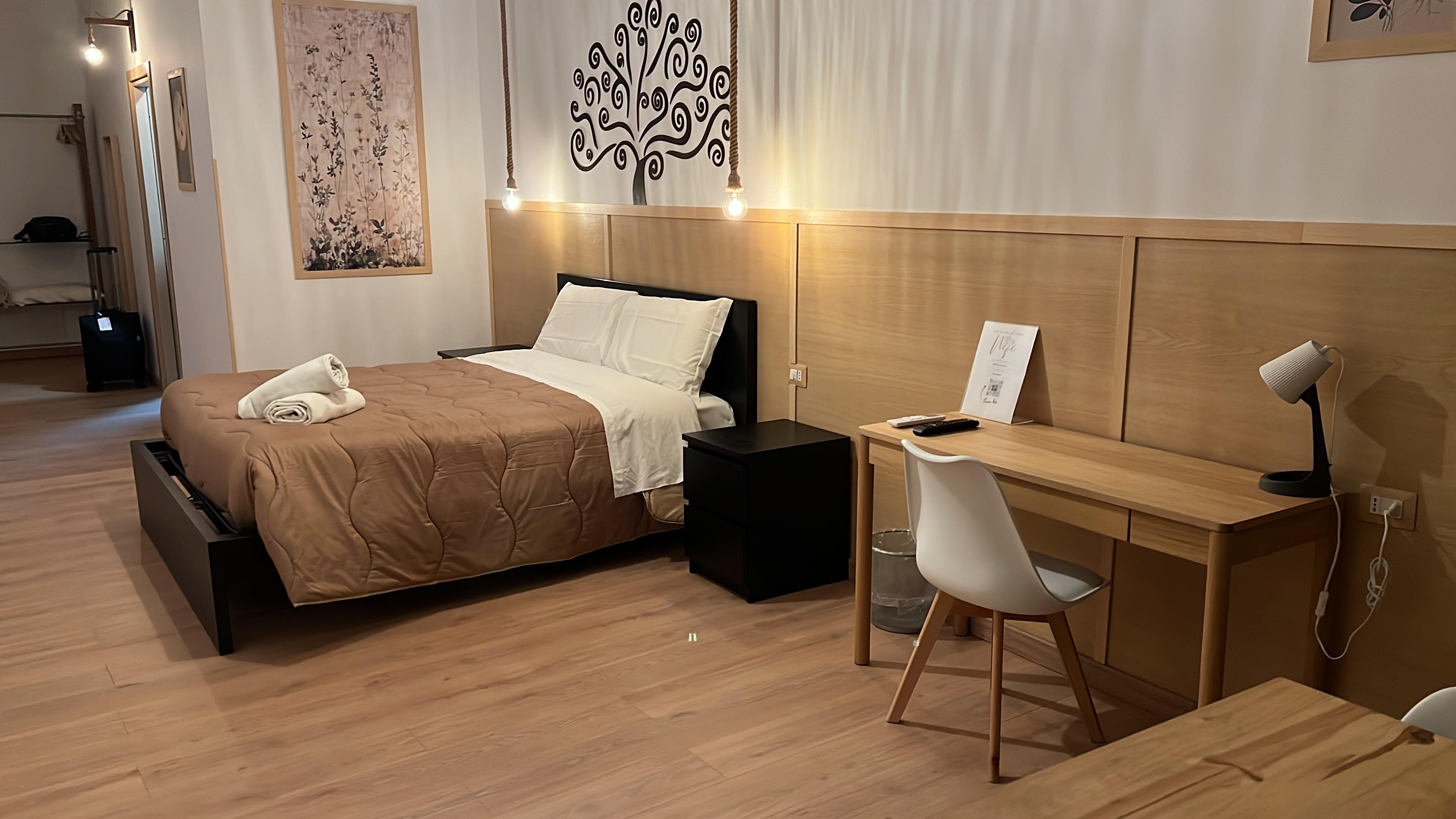 Quarto muito bem arrumado e decorado 