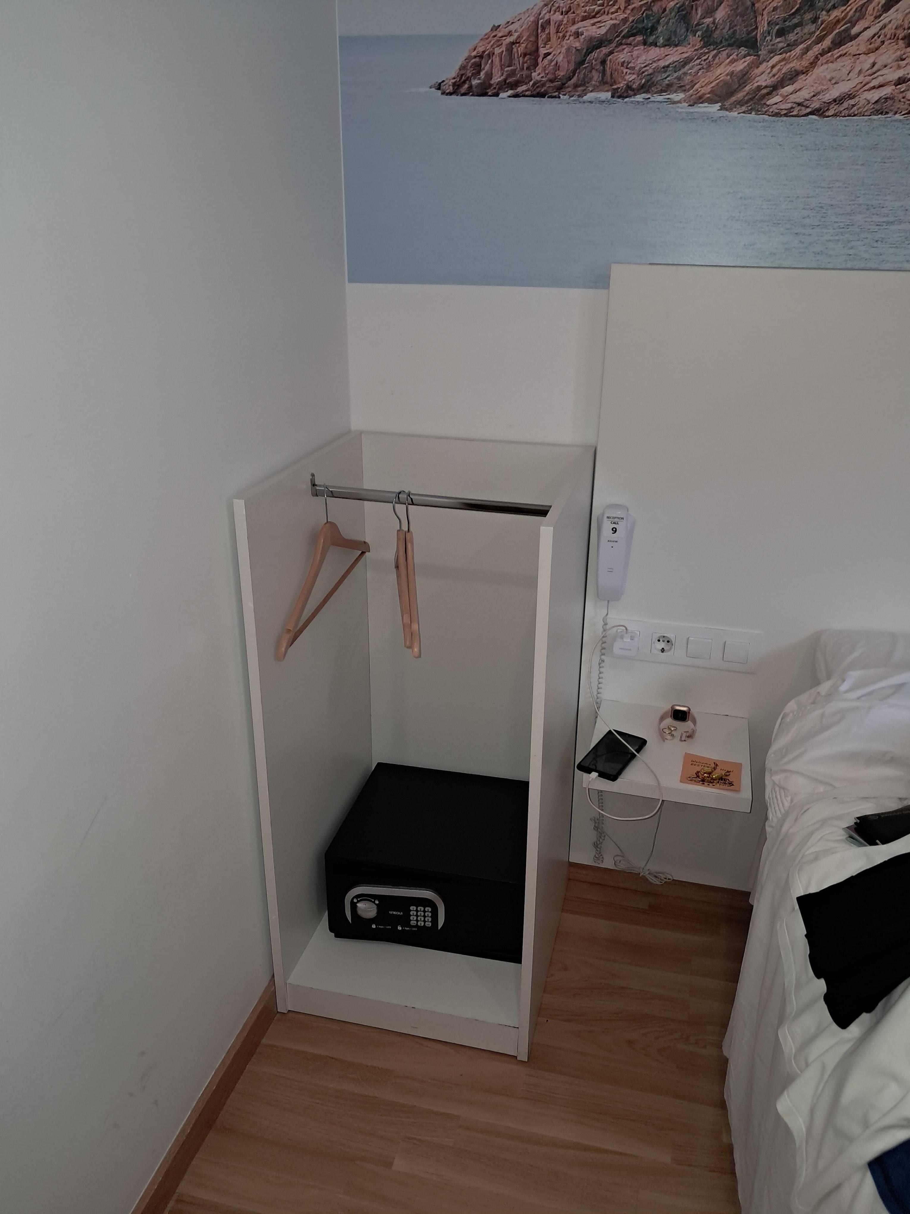 This was the total of the storage space, no shelves anywhere