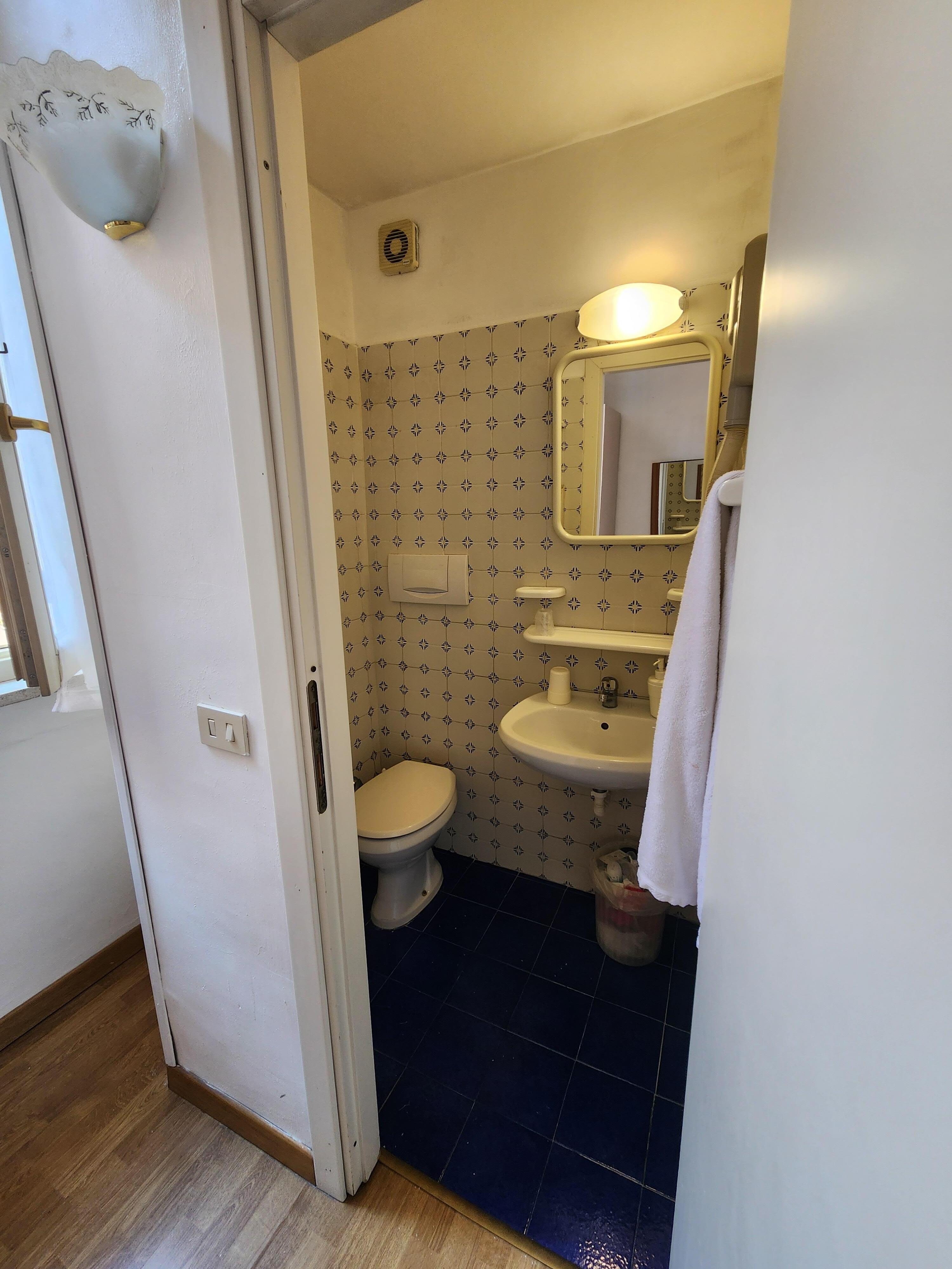 Hotel Julia in Rome: Find Hotel Reviews, Rooms, and Prices on Hotels.com