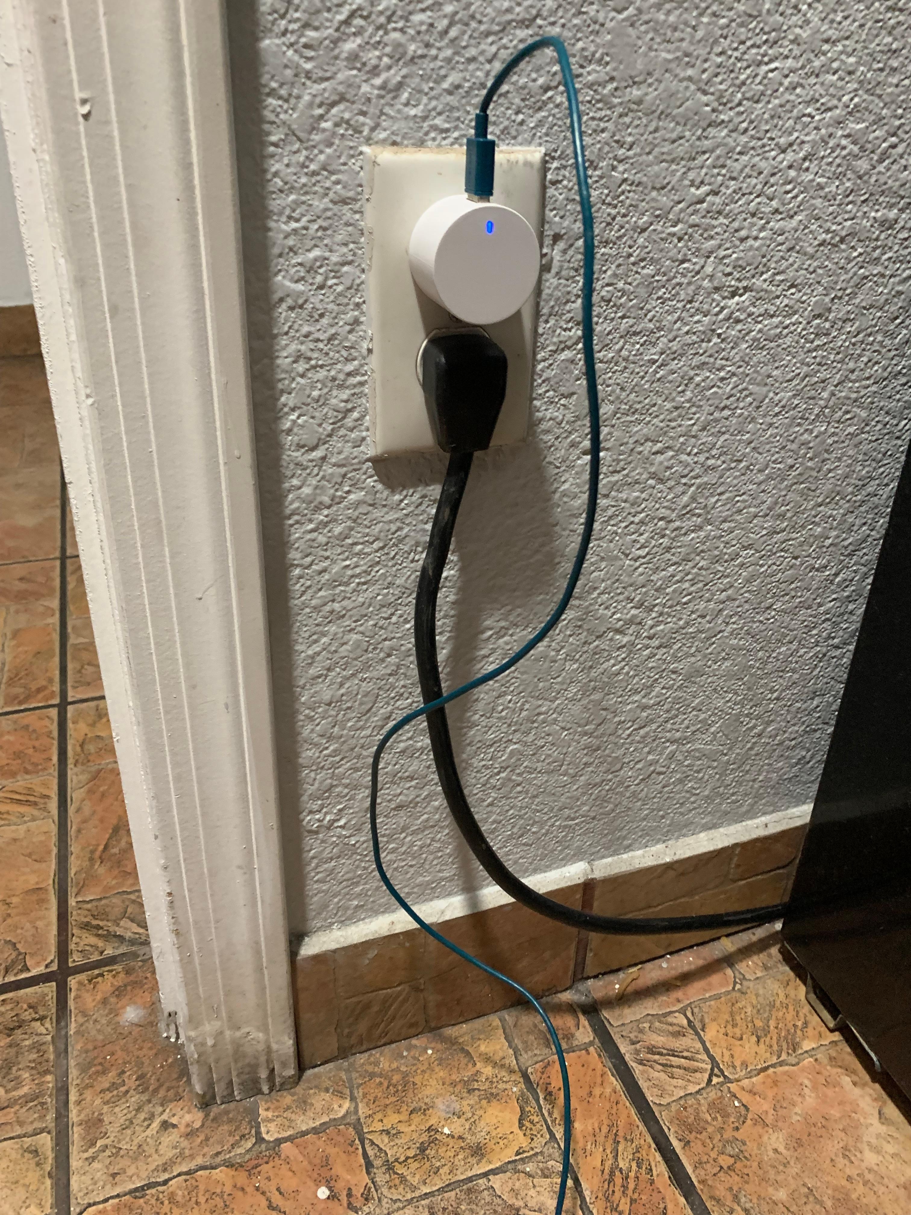 Good outlet, charger is powered.
