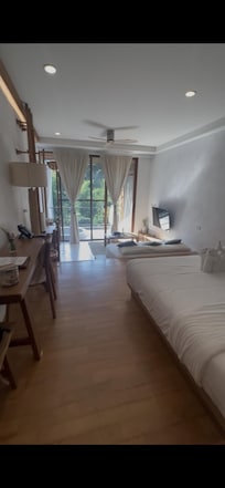 Whole room space