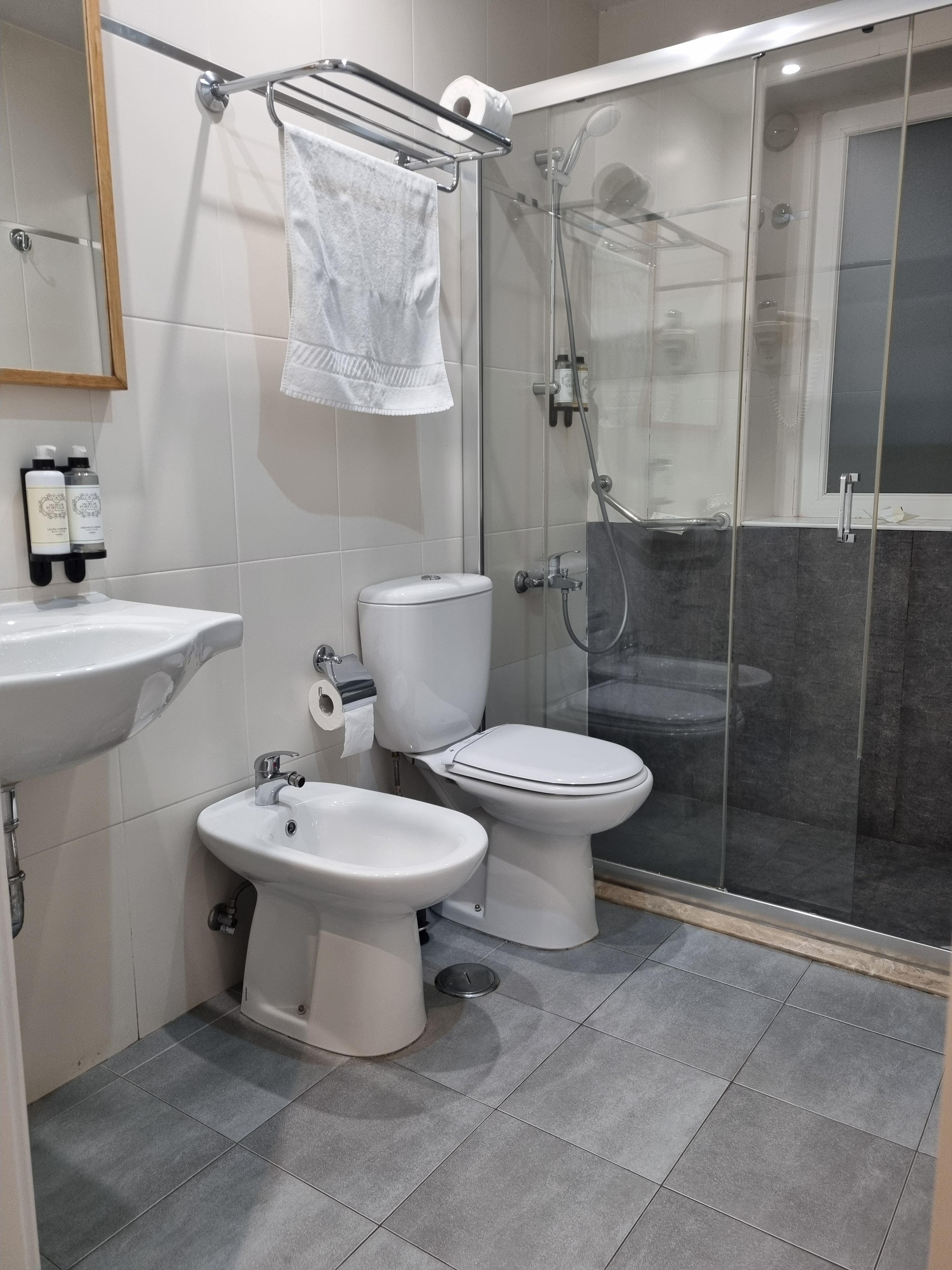 Banheiro com box total