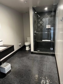 Large, clean bathroom
