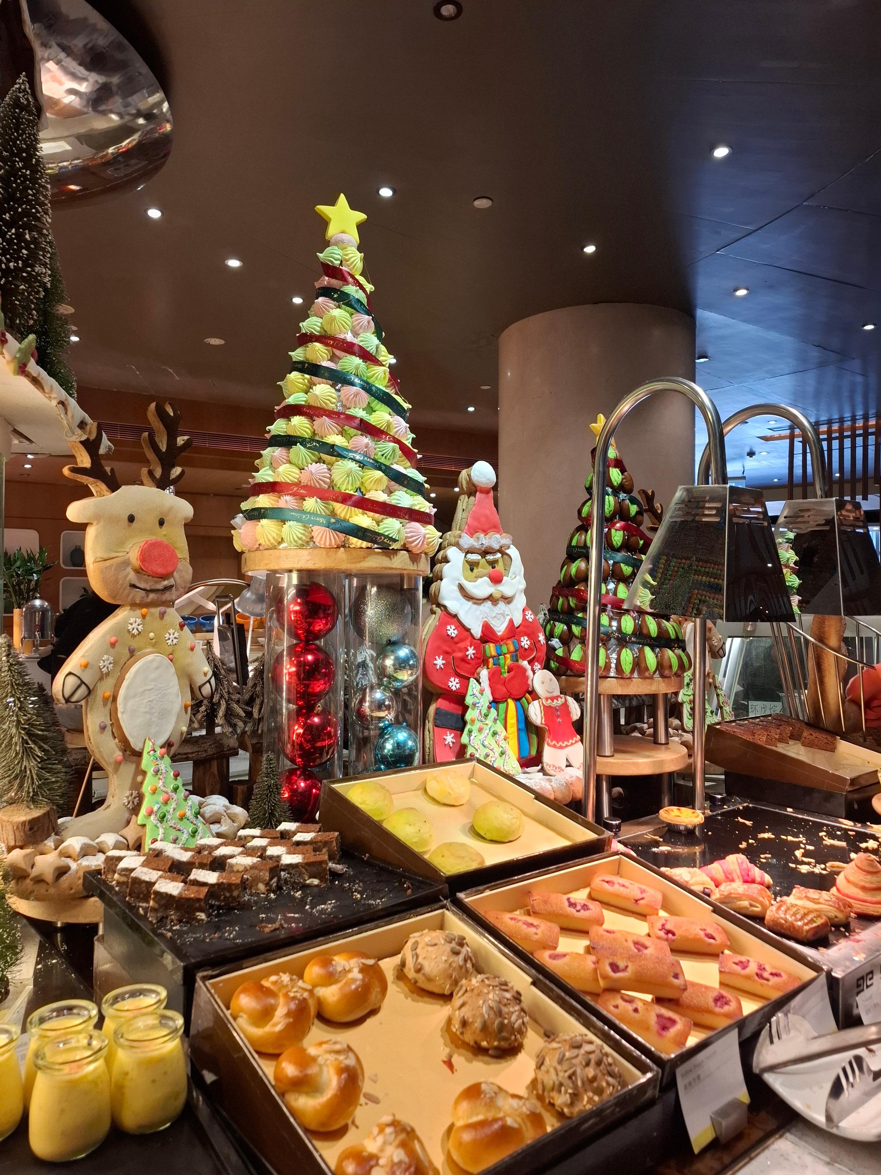 Cafe with Xmas decorations