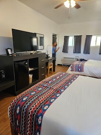 Good size TV with Roku