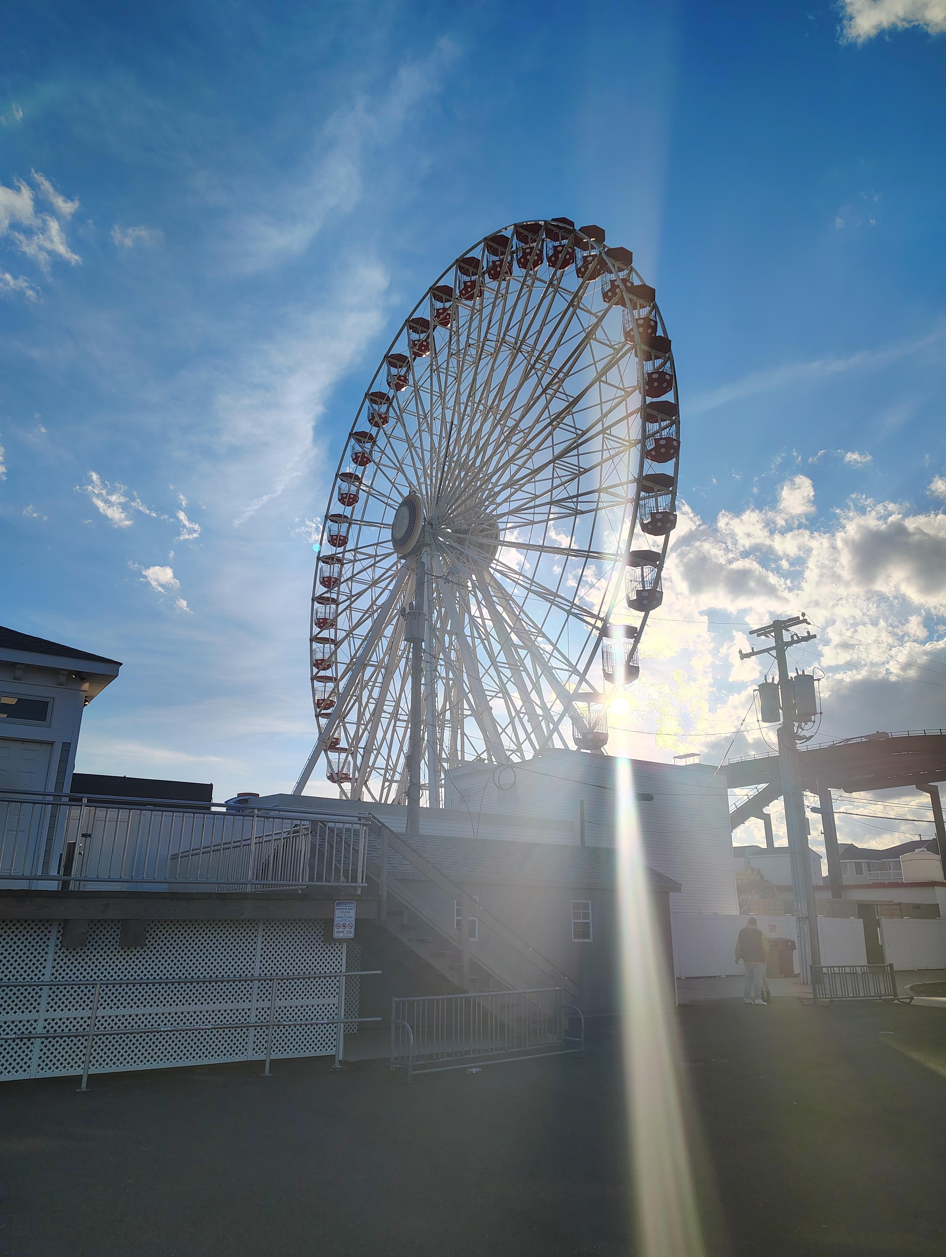 Ferris wheel @wolnaderland pier ocean city 