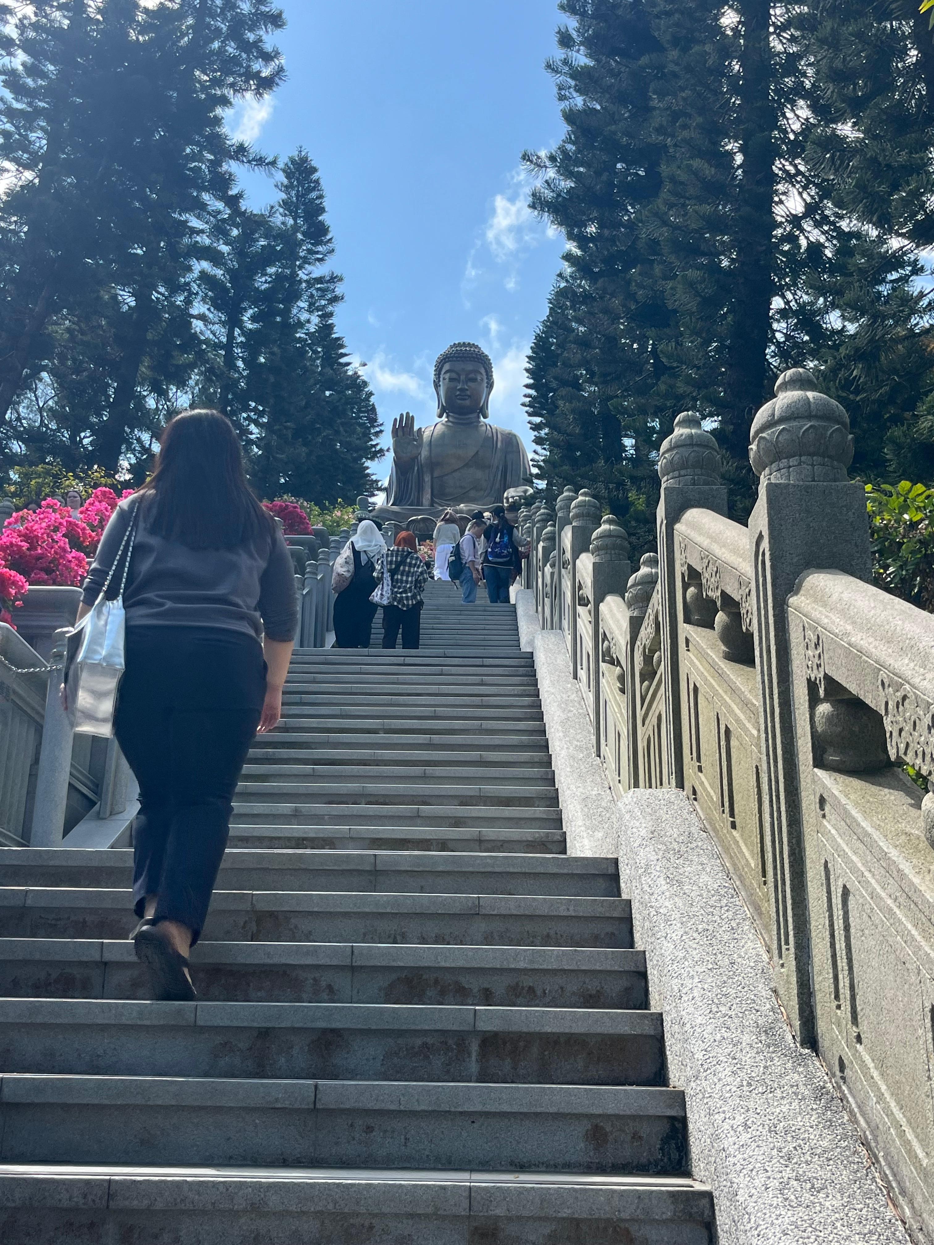 Close to the cable car to the Buddha… 