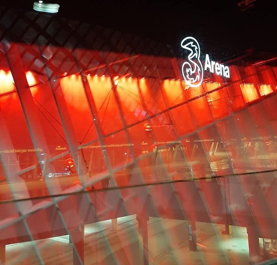 Från korridoren, 3Arena .