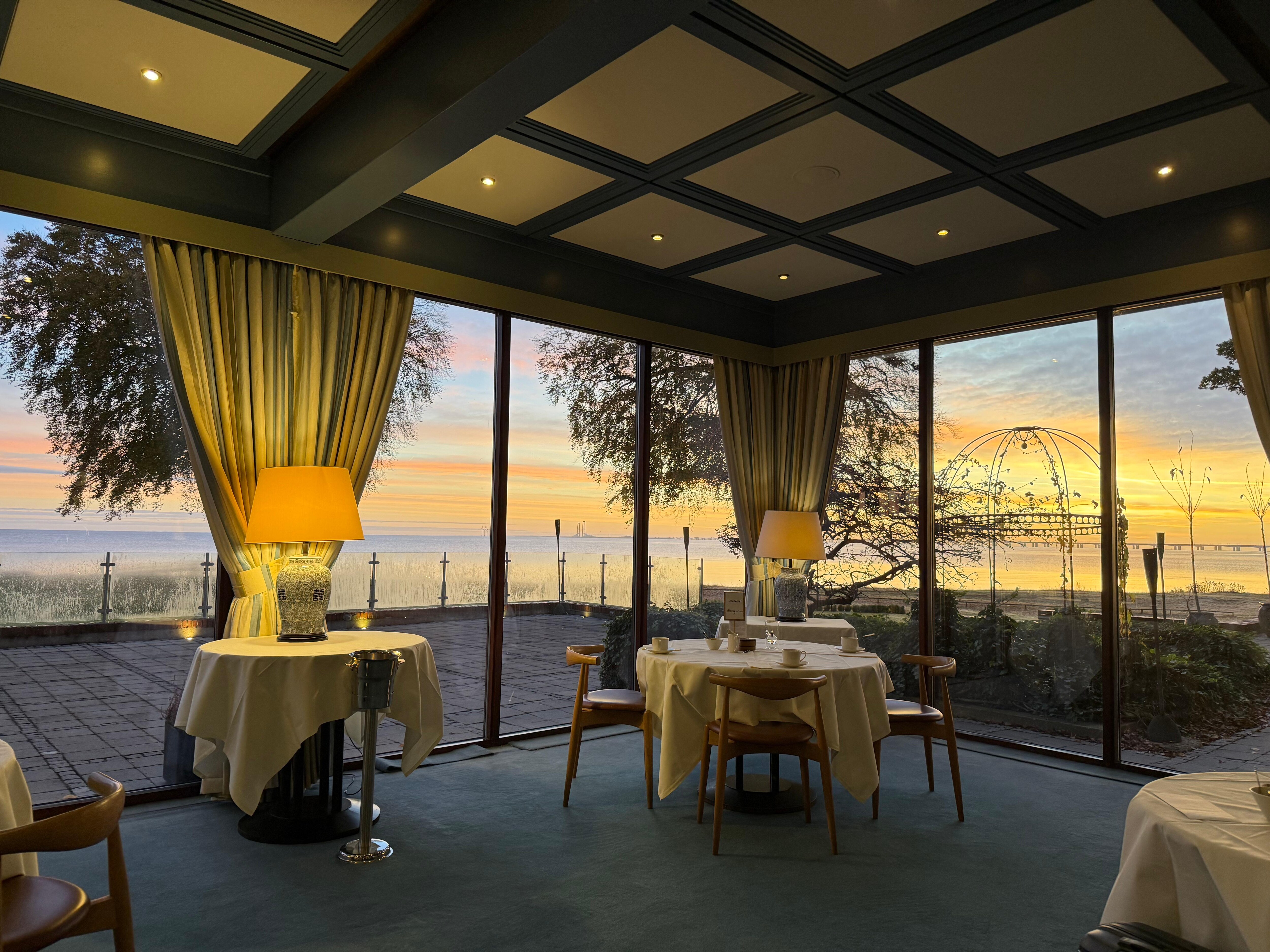 Morgenmad i solopgangen 