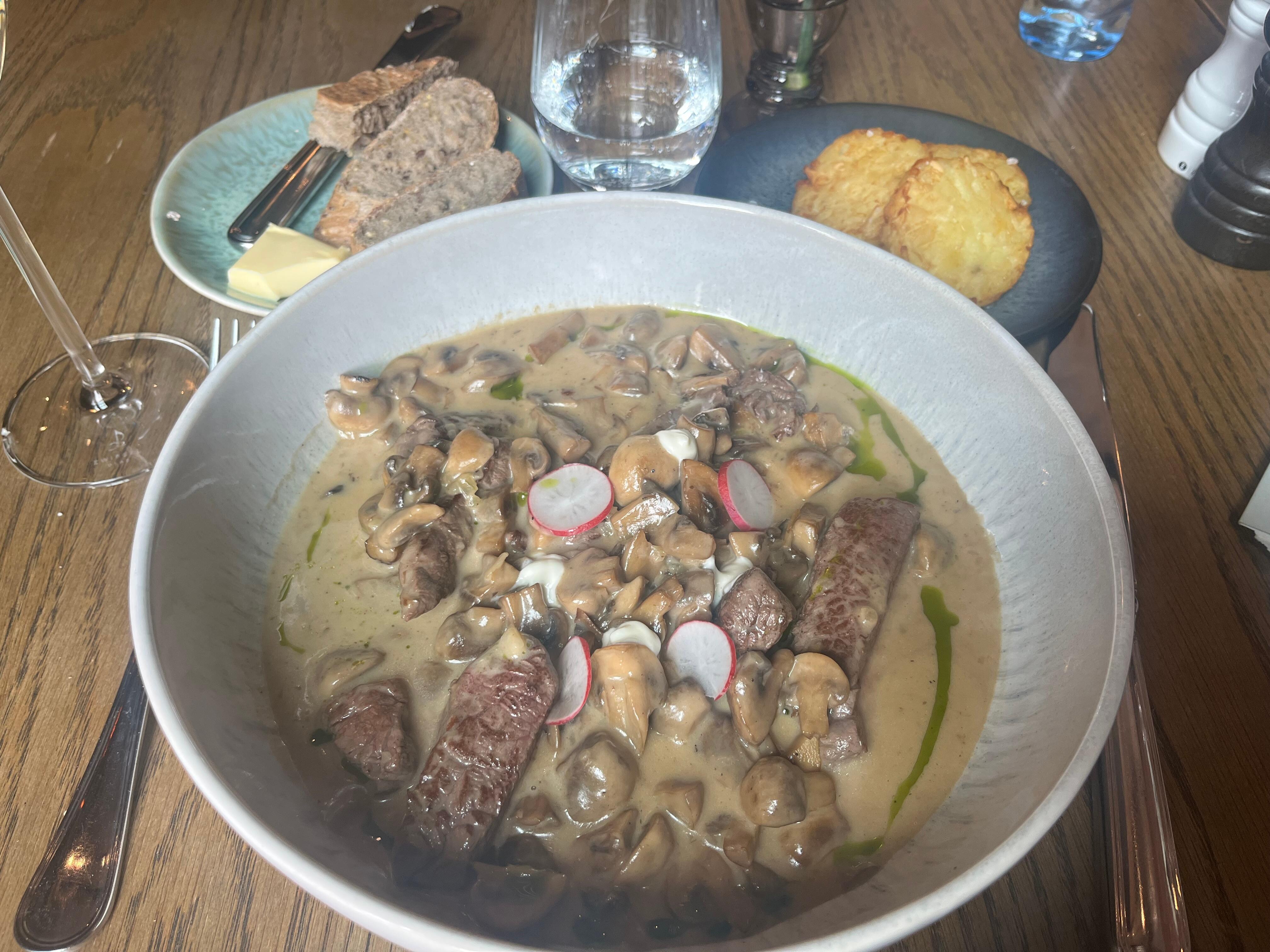 Creamy beef and mushrooms