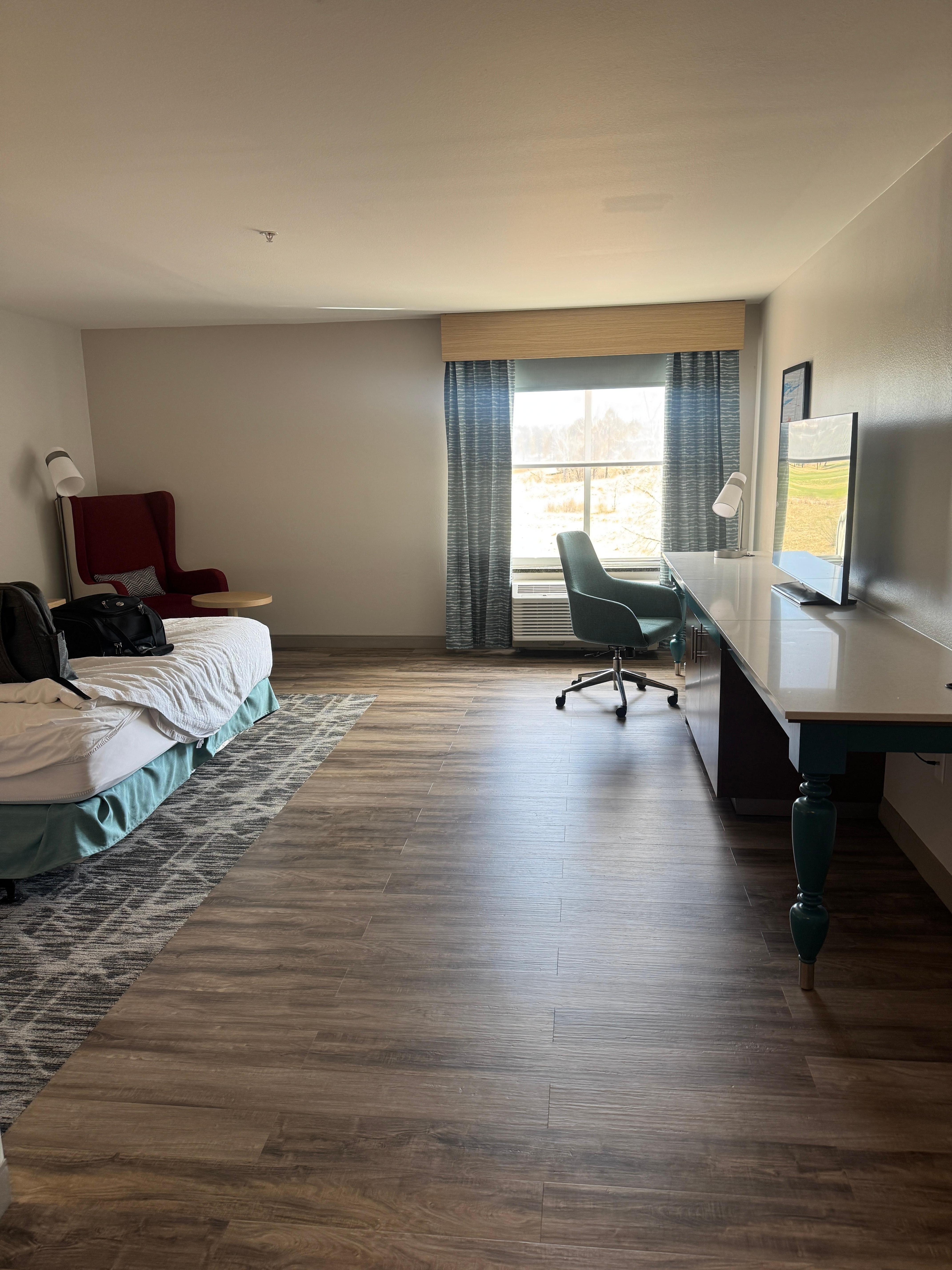 I really liked the spacious room and efficient air conditioning.