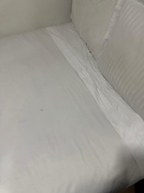 Sábanas viejas y manchadas