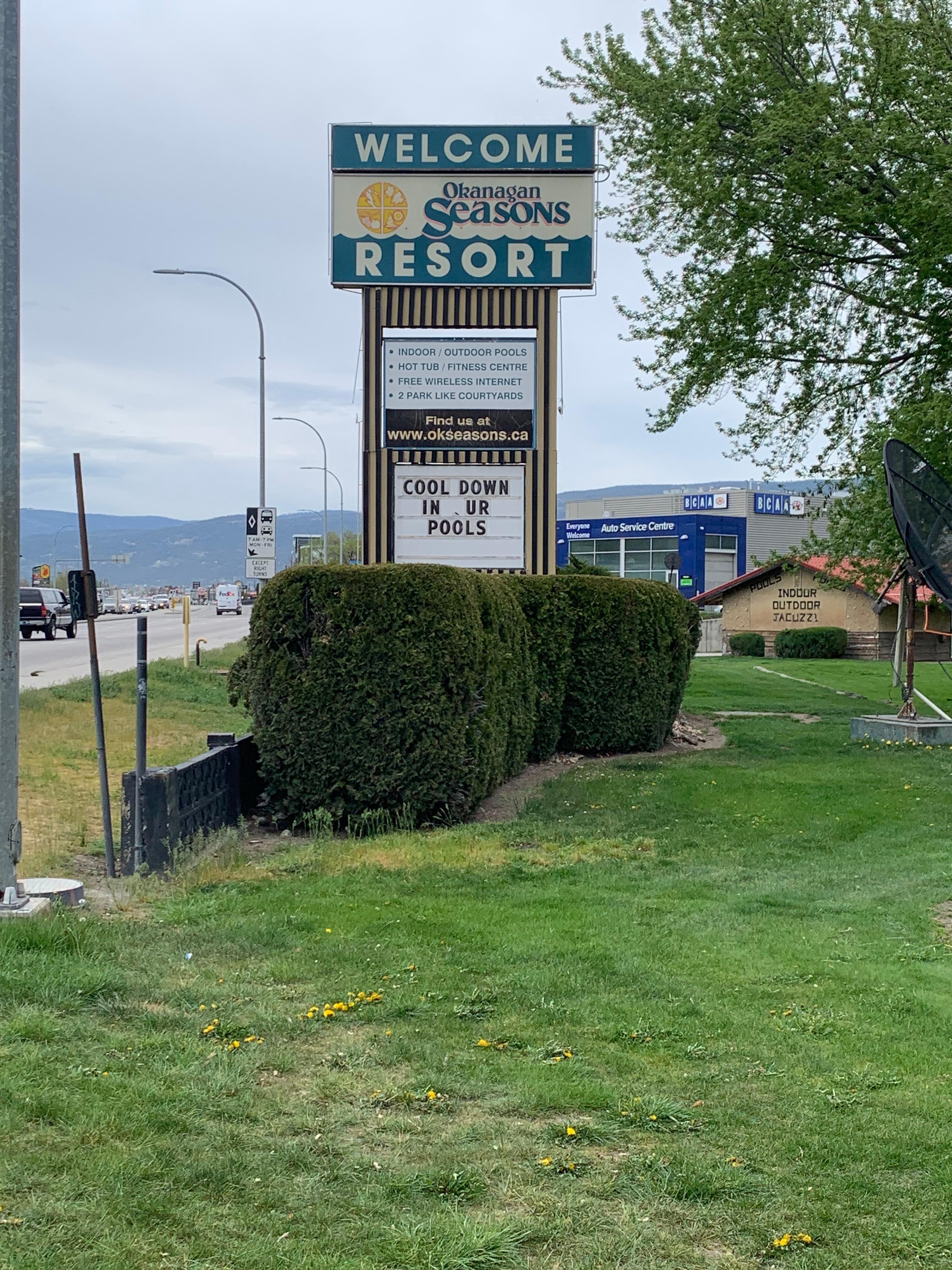 Sign for pools, tho not working, false advertising 