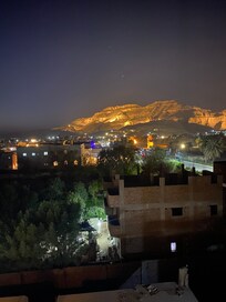 Aftenudsigt fra hotellets tagterrasse