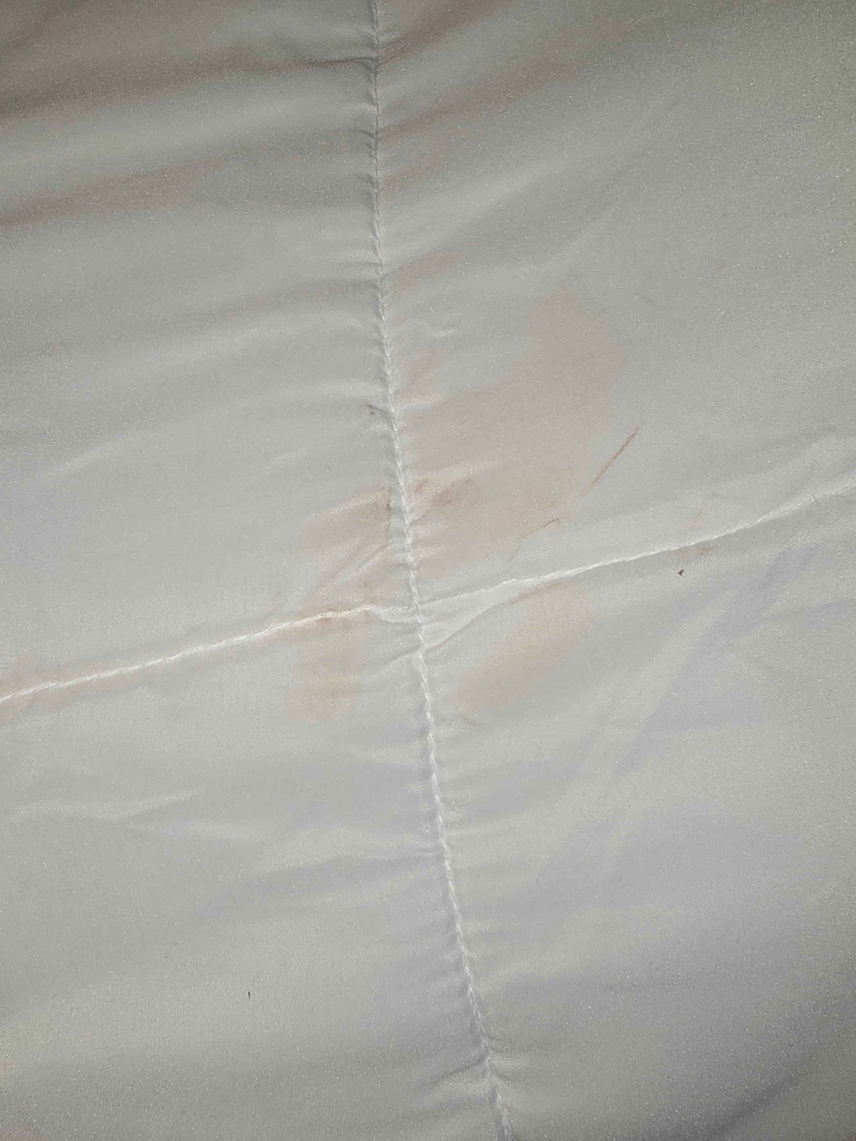 Comforter stain