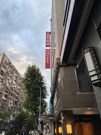 ホテル入り口からの写真