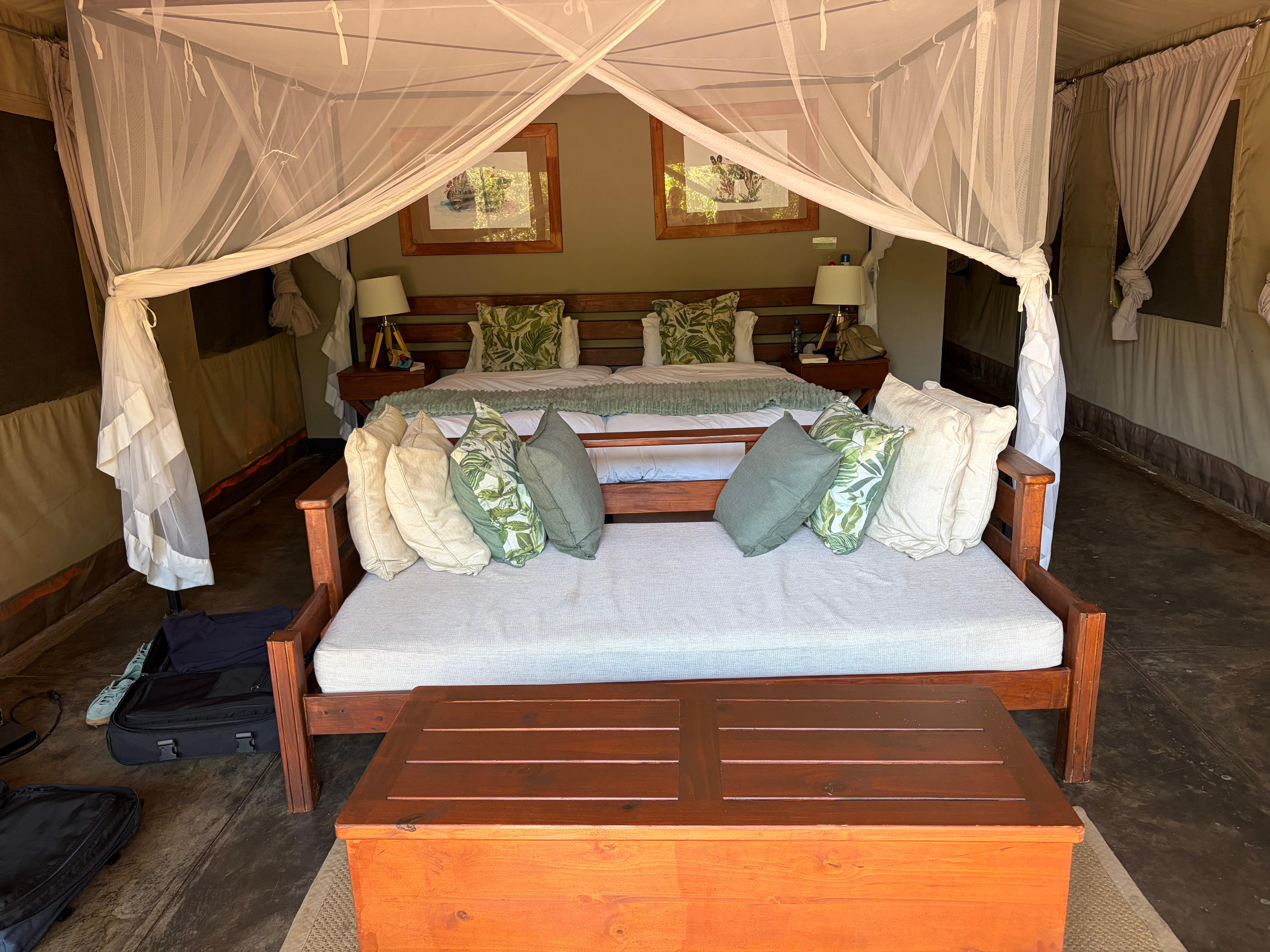 Intérieur de la tente