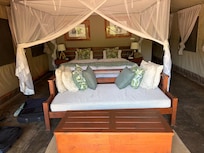 Intérieur de la tente