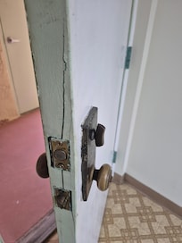 Door hard to lock stay closed