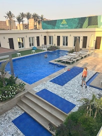 Pool area with coffee/juice bar