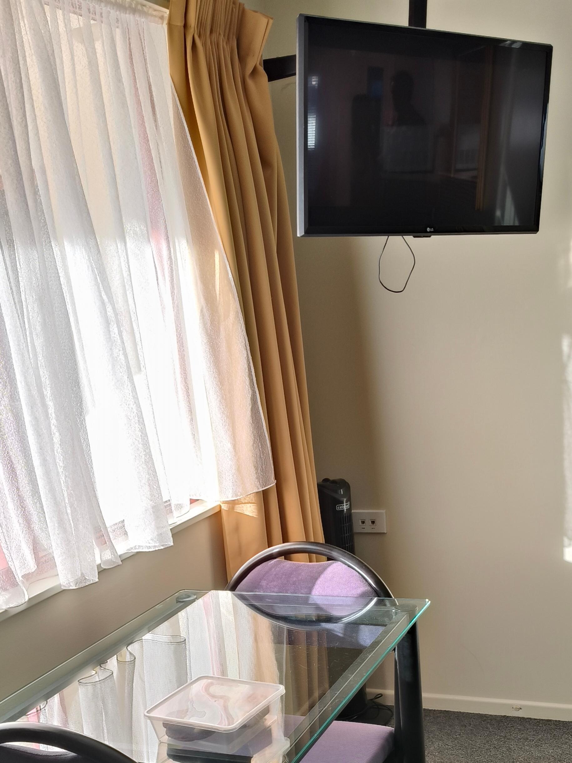 Dining and viewing.