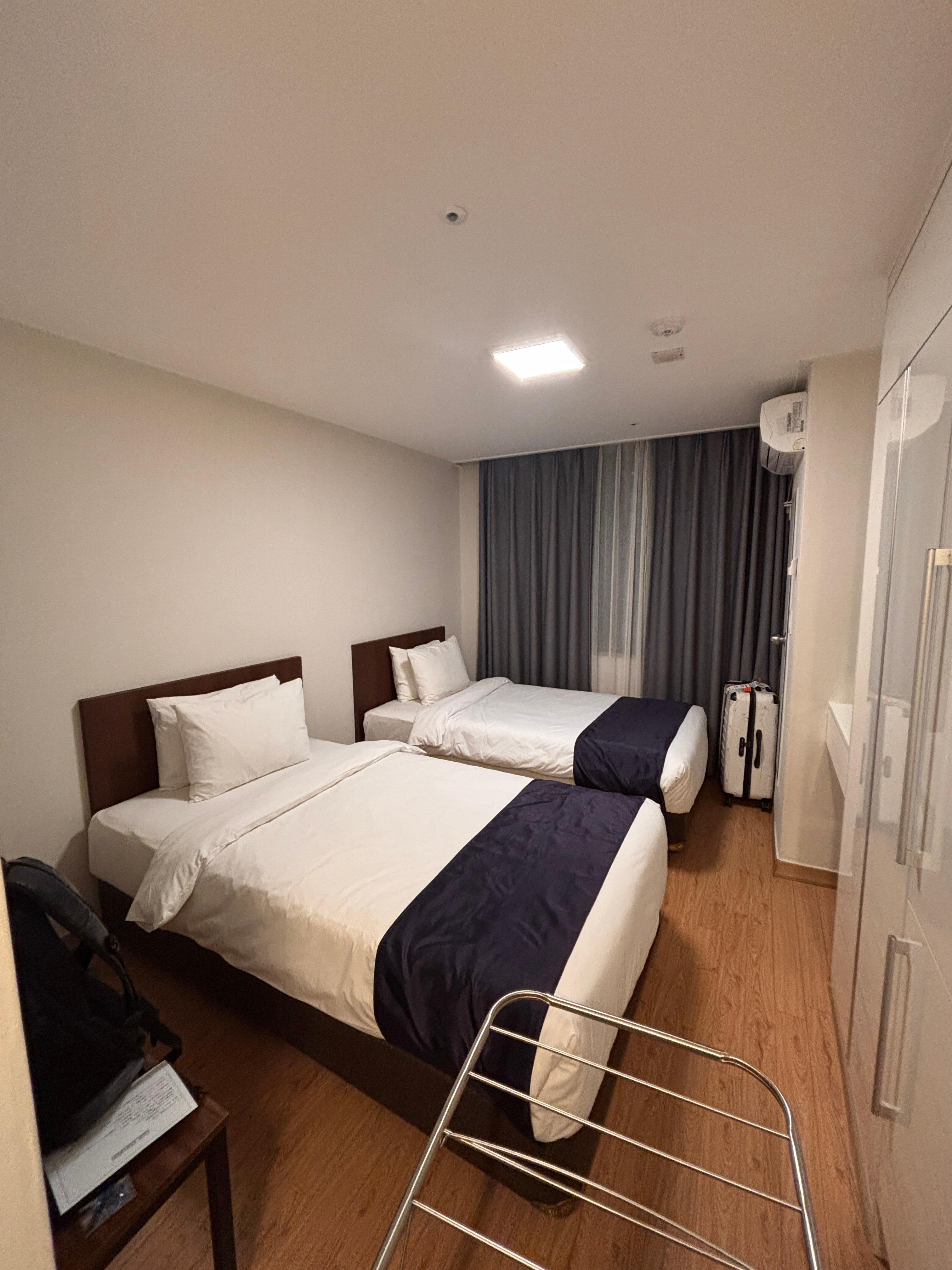 下に見えているのが物干しラック。