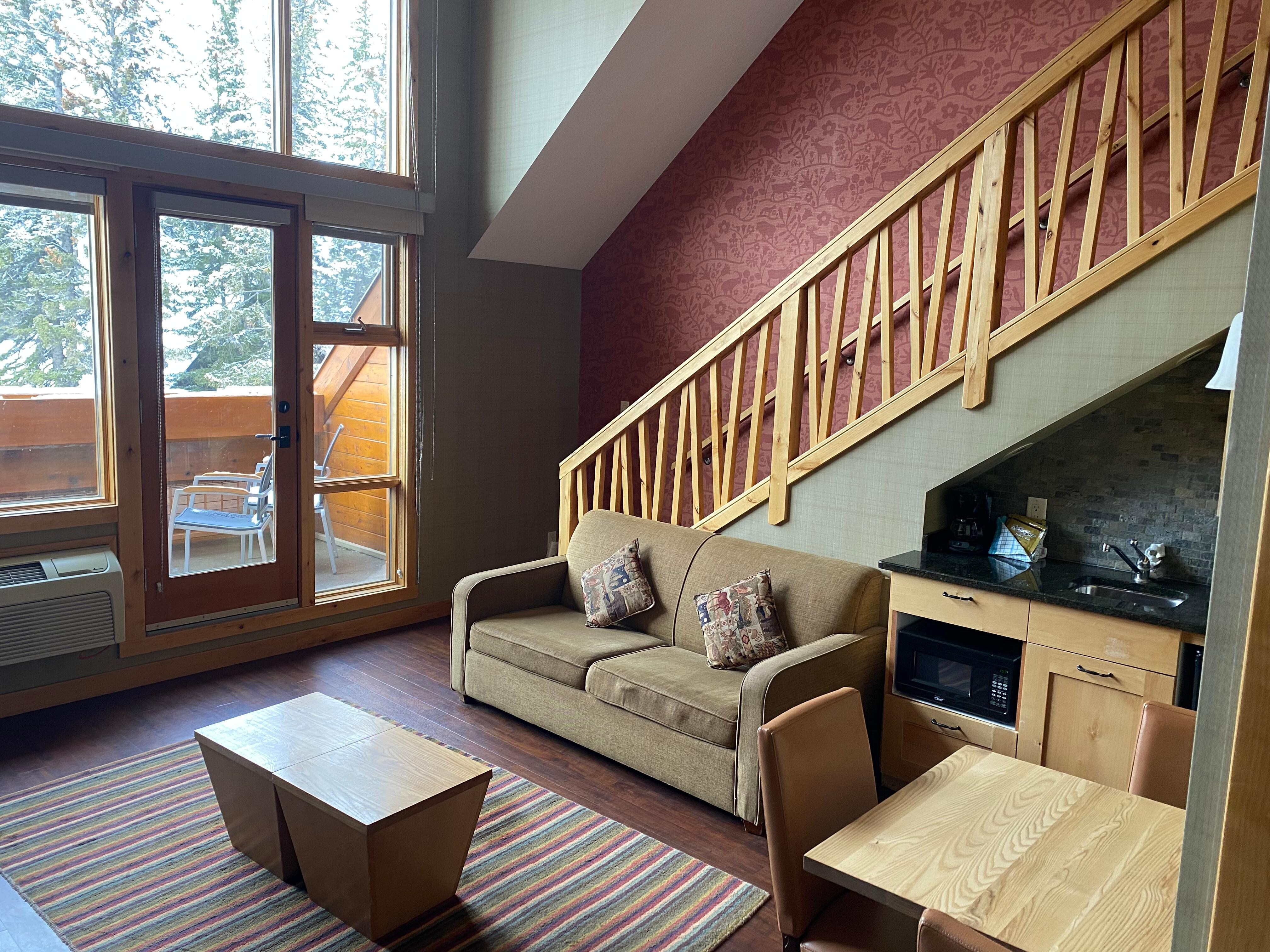 Book The Fox Hotel and Suites in Banff | Hotels.com