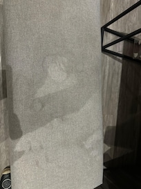 Sillón del cuarto sucio