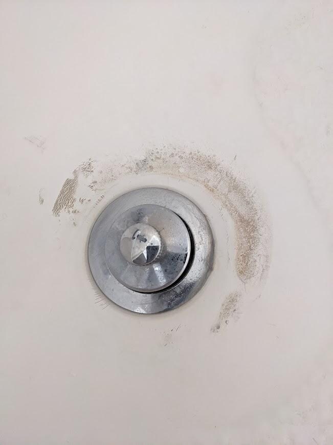 Bathtub drain