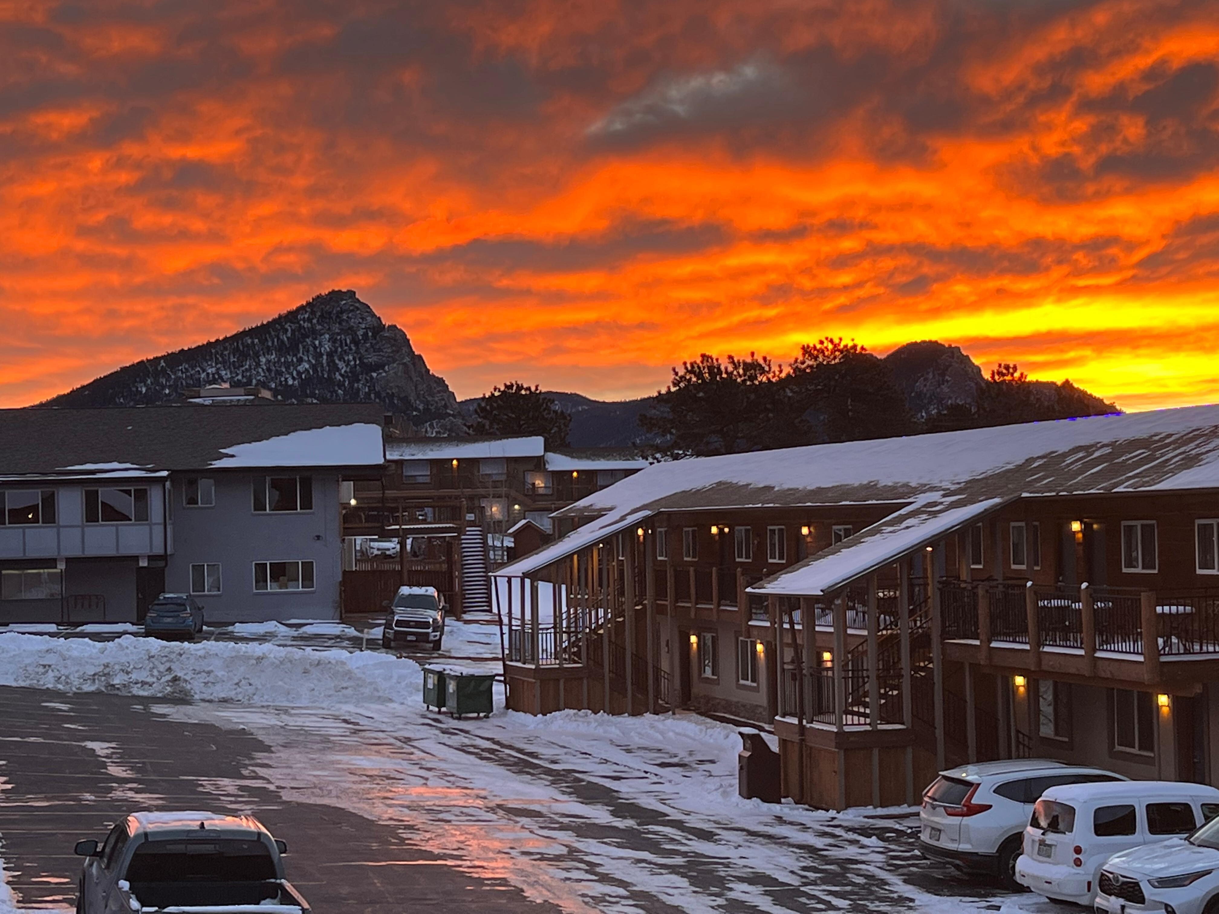 Book Blue Door Inn in Estes Park | Hotels.com