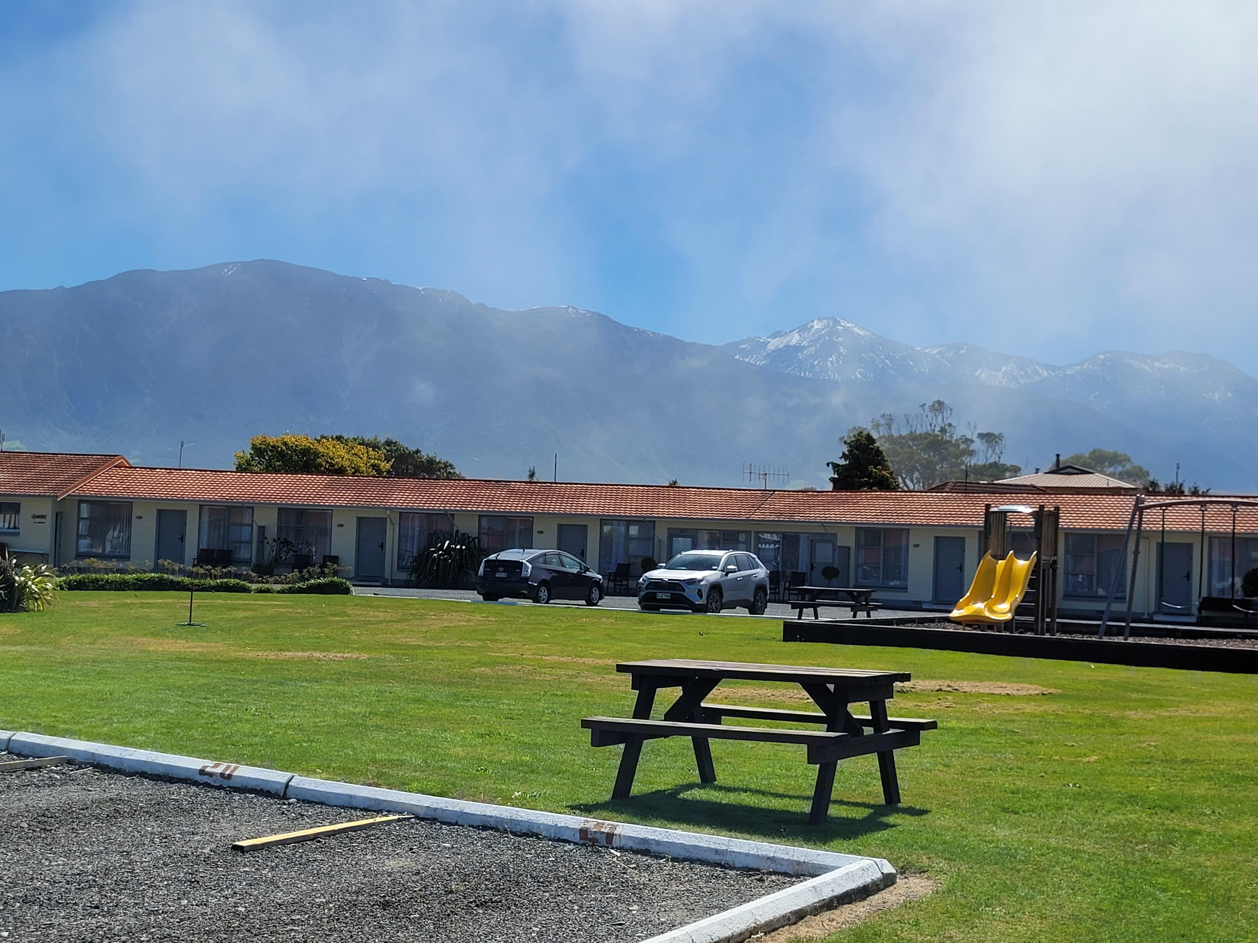 The motel has a lovely view of the mountains.
