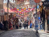 The witches market is so close