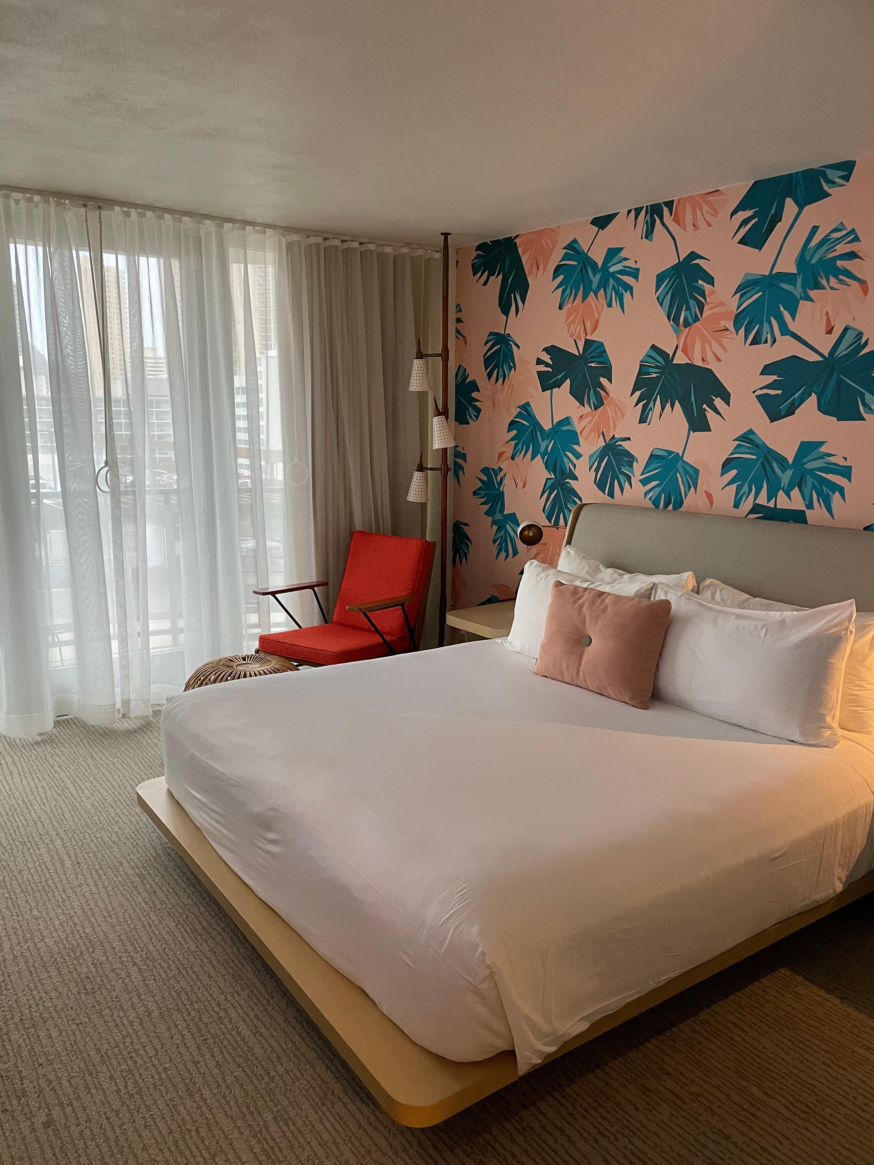 Book The Laylow, Autograph Collection in Honolulu | Hotels.com