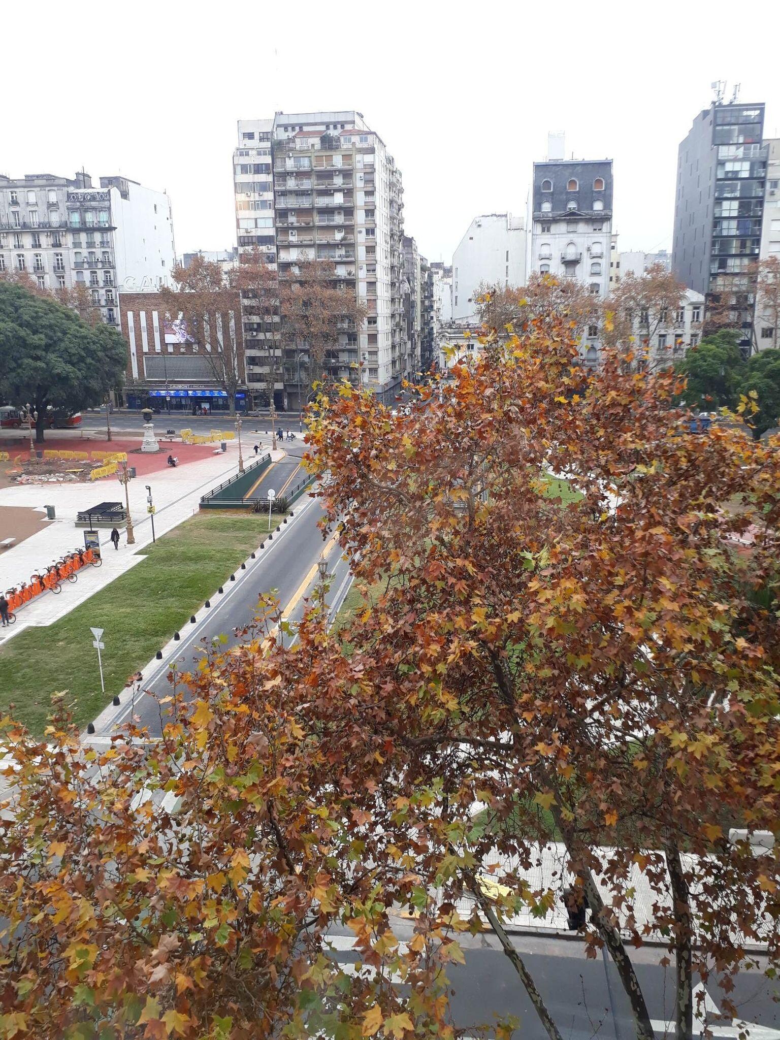 A Vista da Praça do Congresso Argentino, desde a janela do meu quarto