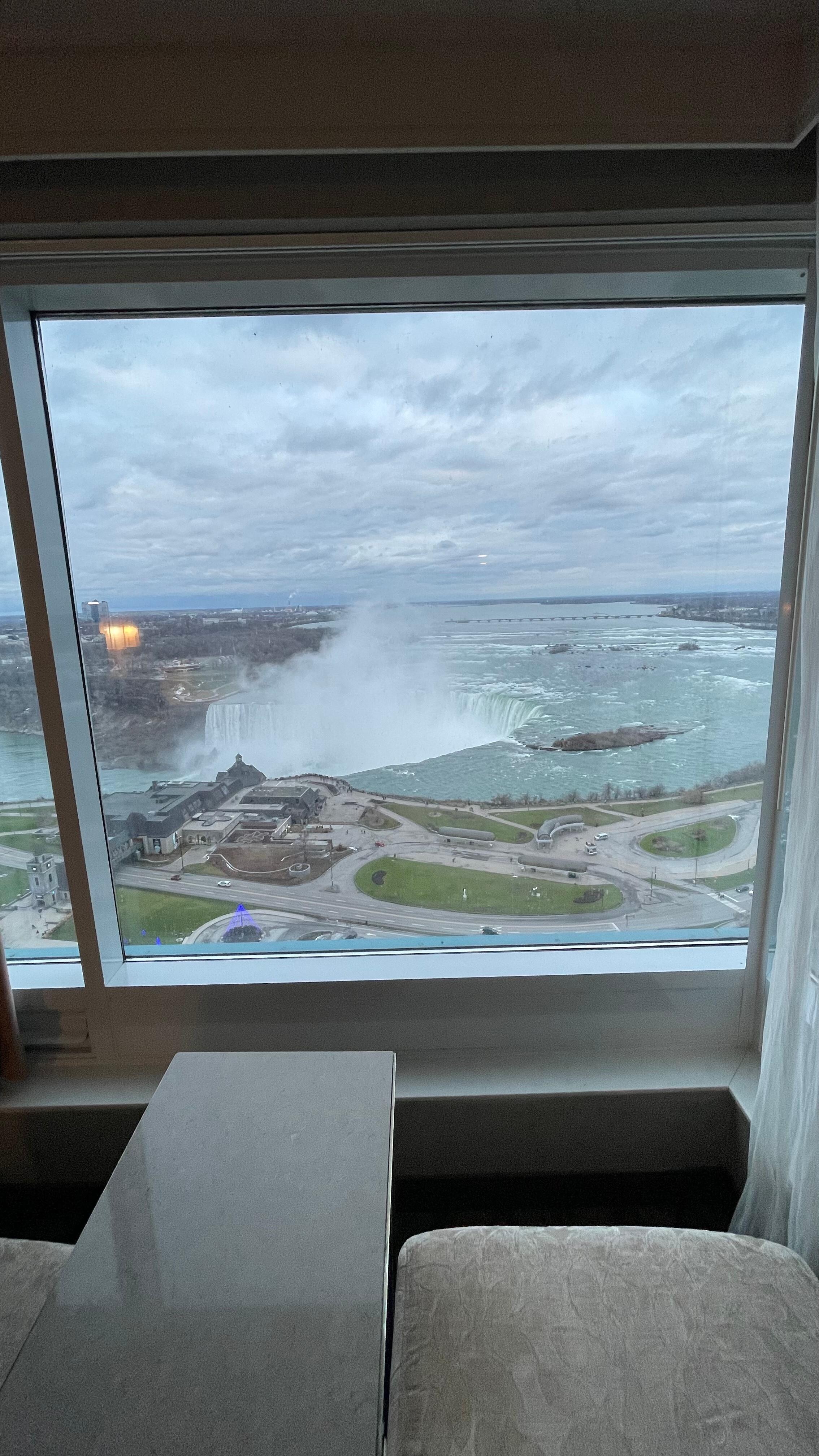 Book Marriott Niagara Falls Fallsview Hotel & Spa in Niagara Falls ...