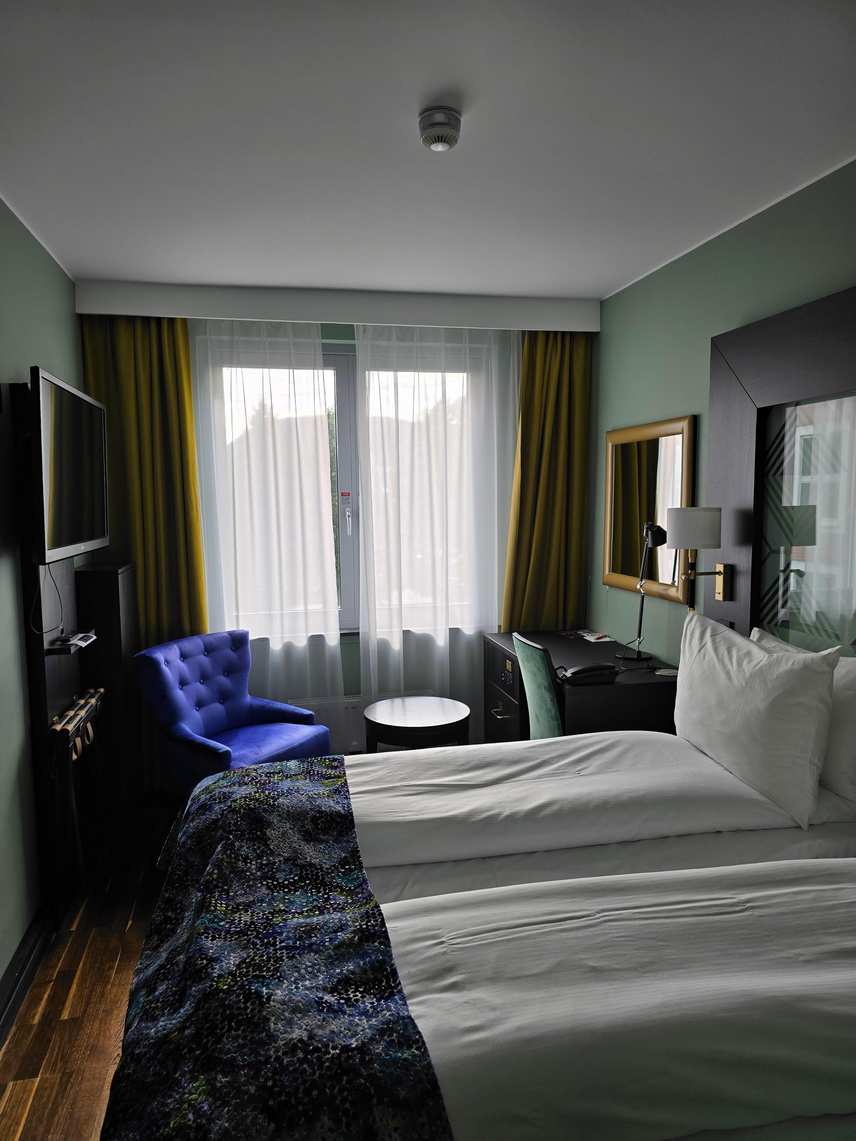 Vista geral do quarto.