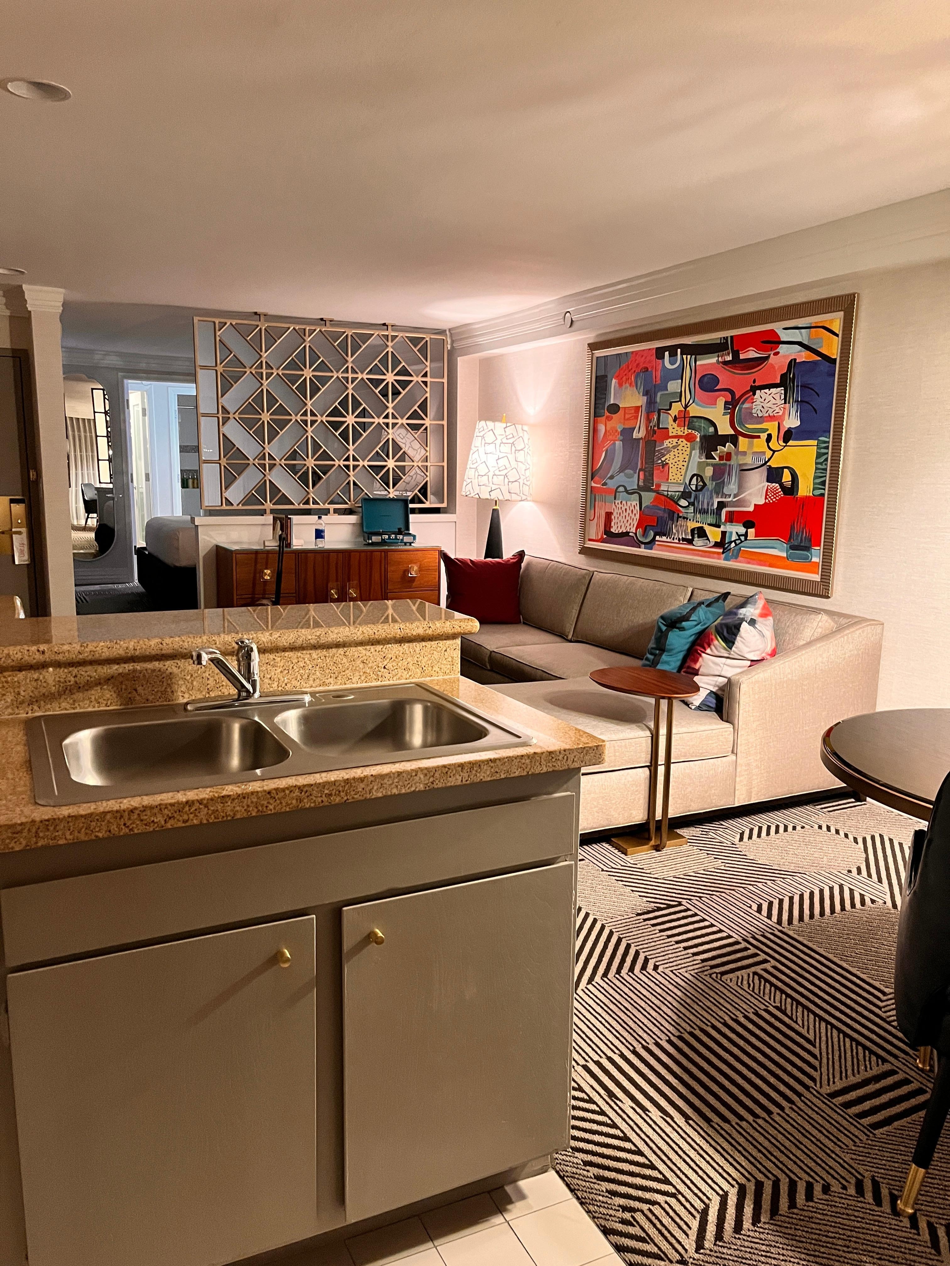 Le Parc at Melrose, Los Angeles: Info, Photos, Reviews | Book at Hotels.com