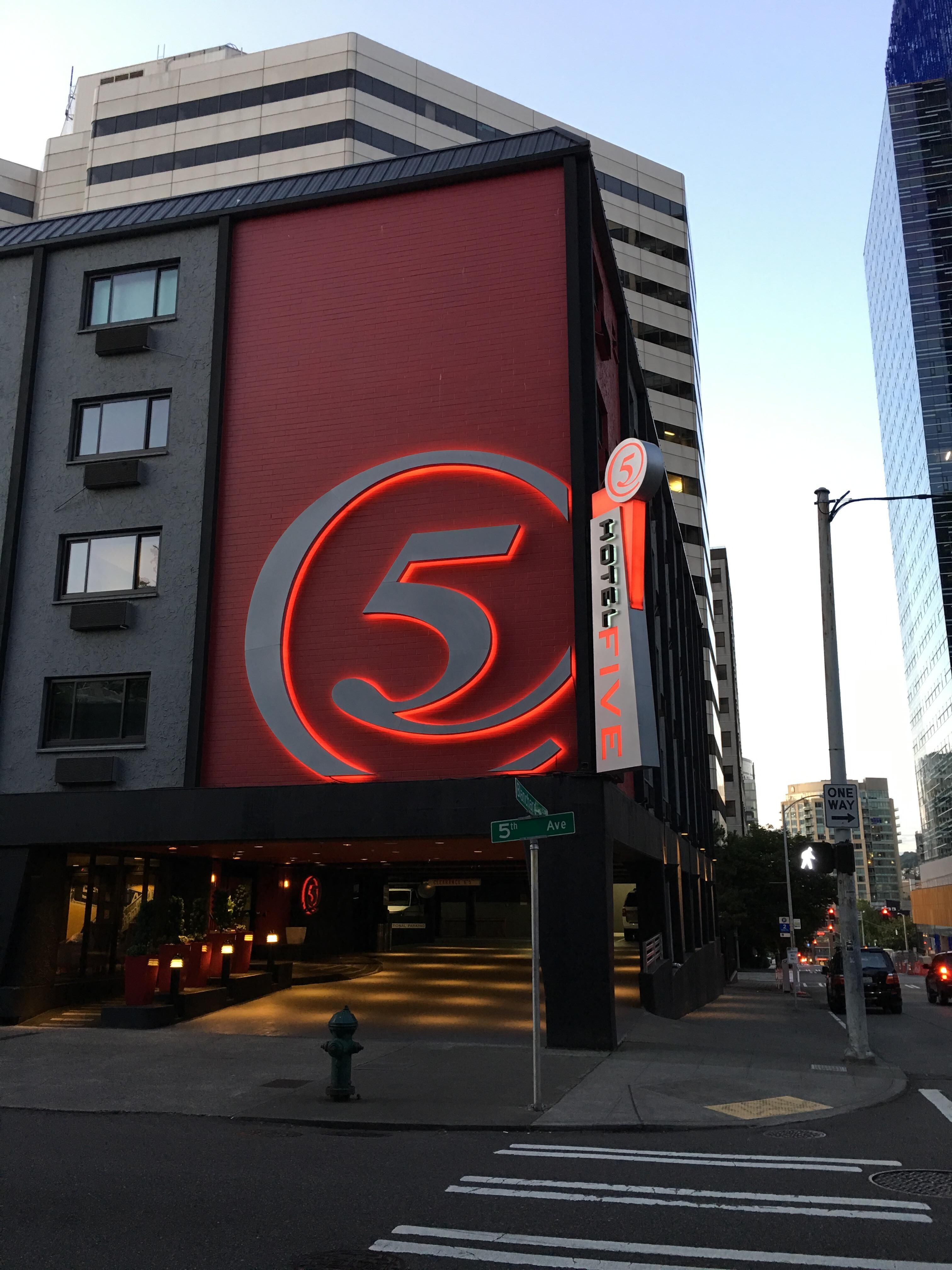 Staypineapple, Hotel FIVE, Downtown Seattle, Seattle: 2019 Room Prices ...