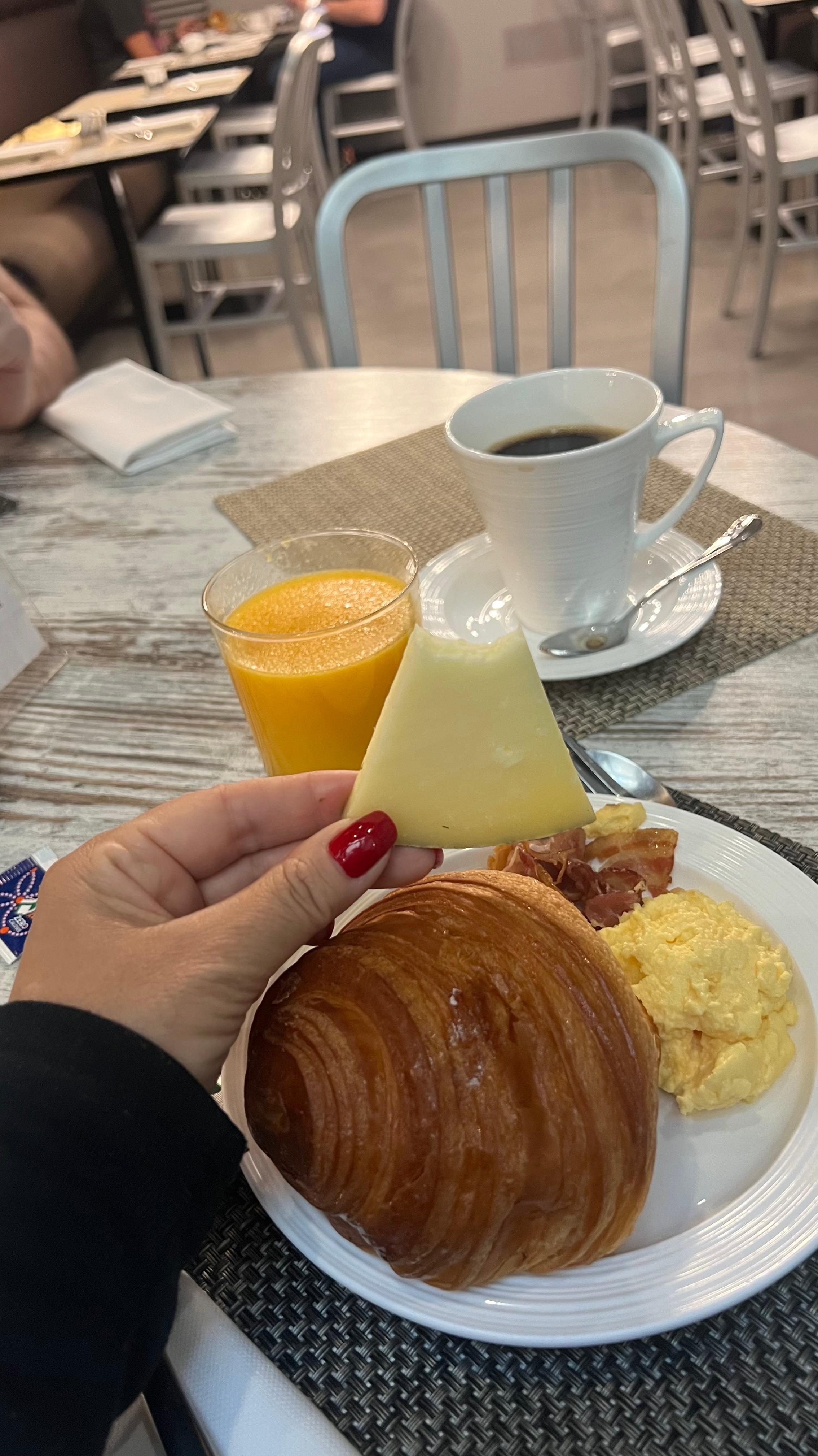 Café da manhã variado 