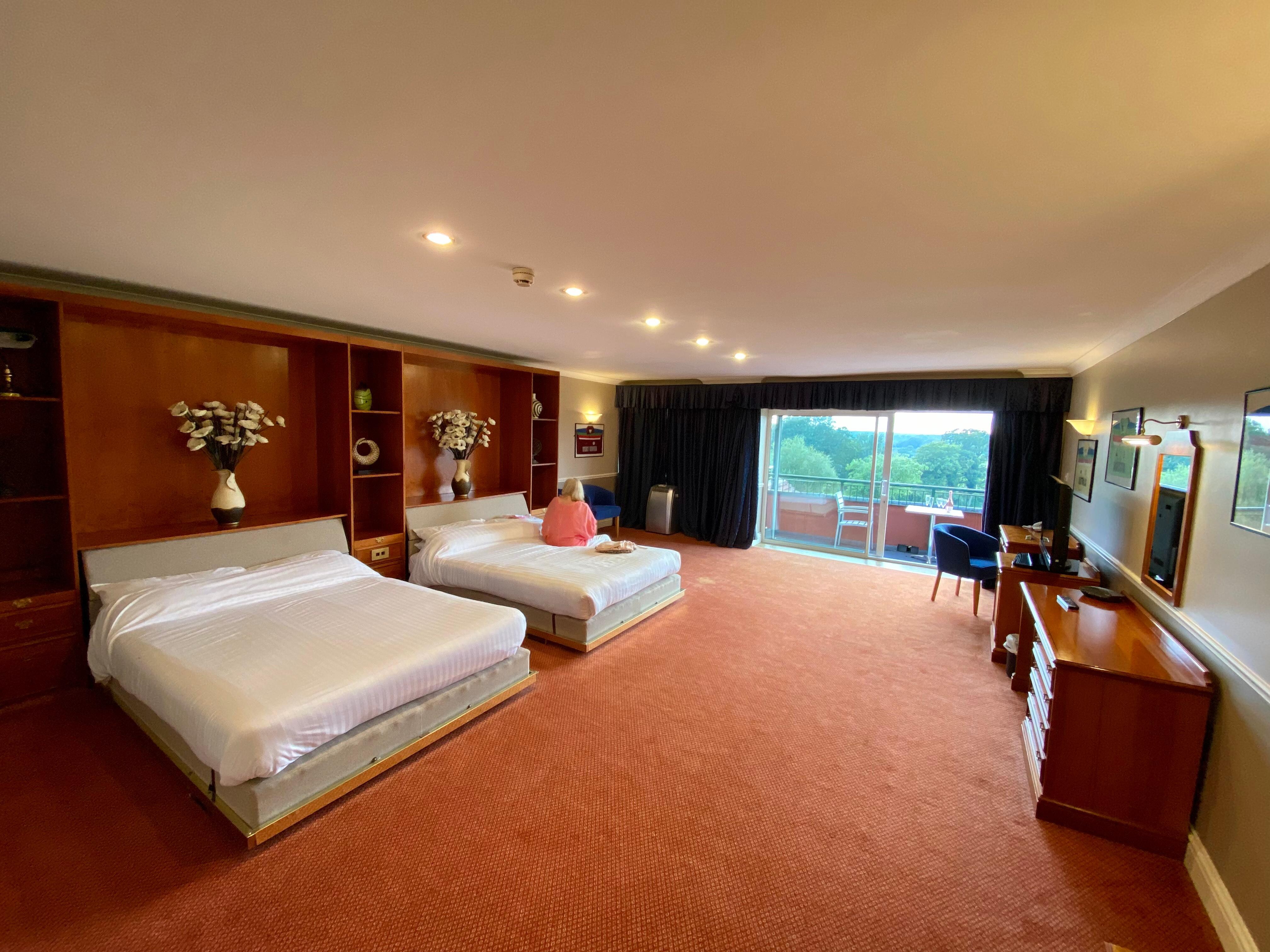 Book London Beach Country Hotel in Tenterden | Hotels.com