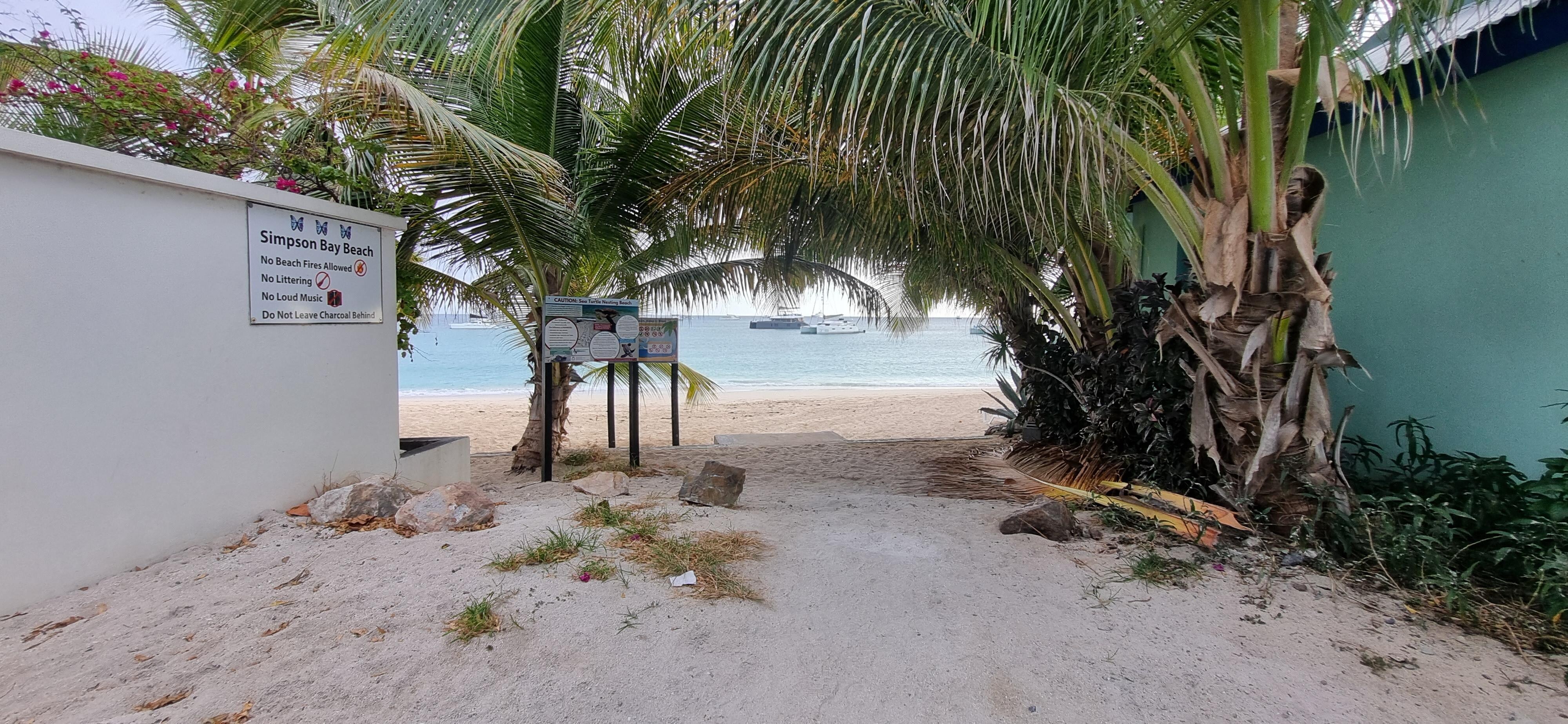 Do apartamento para a praia