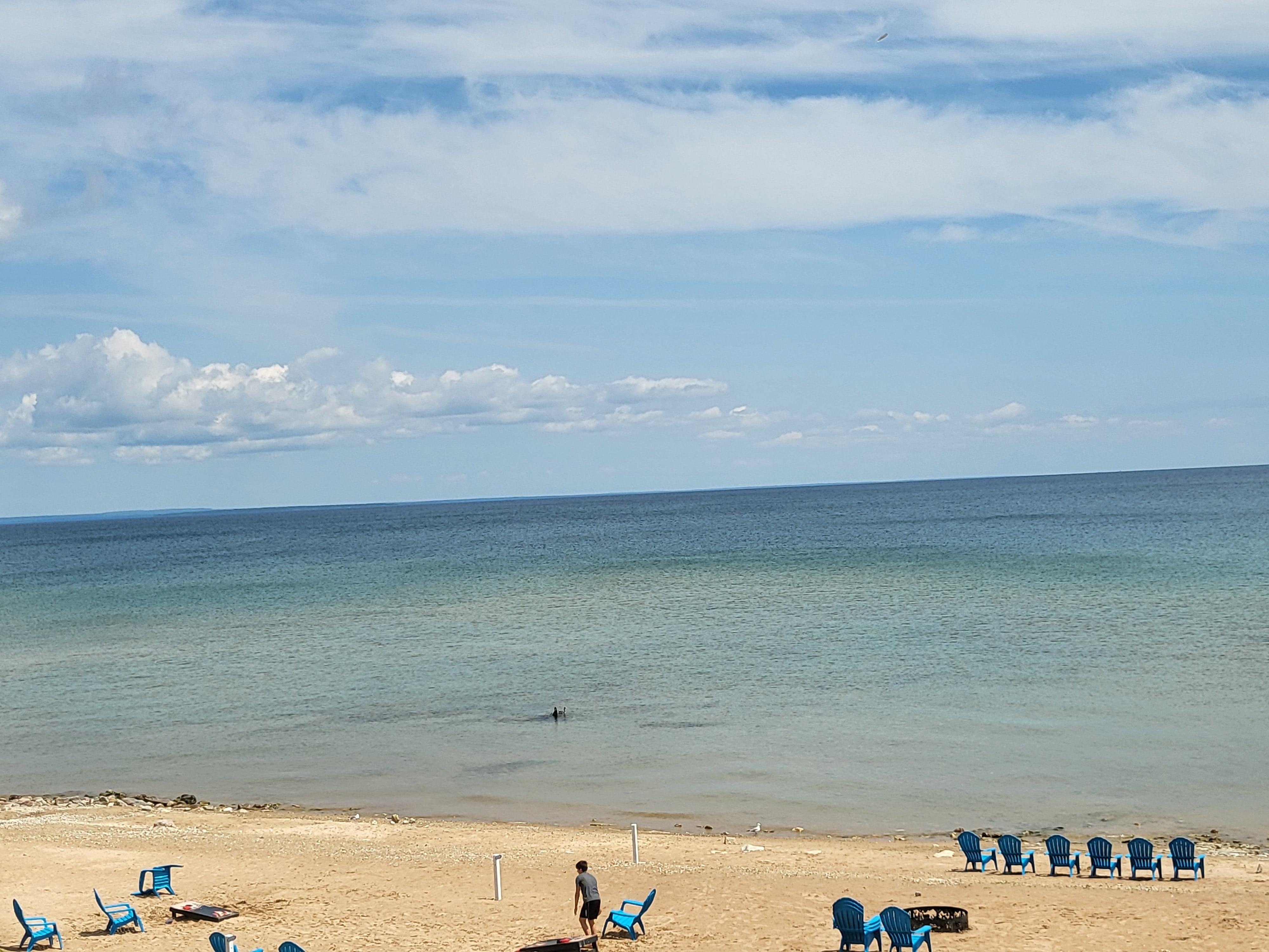 Book Breakers Resort & Beach Bar in St Ignace | Hotels.com