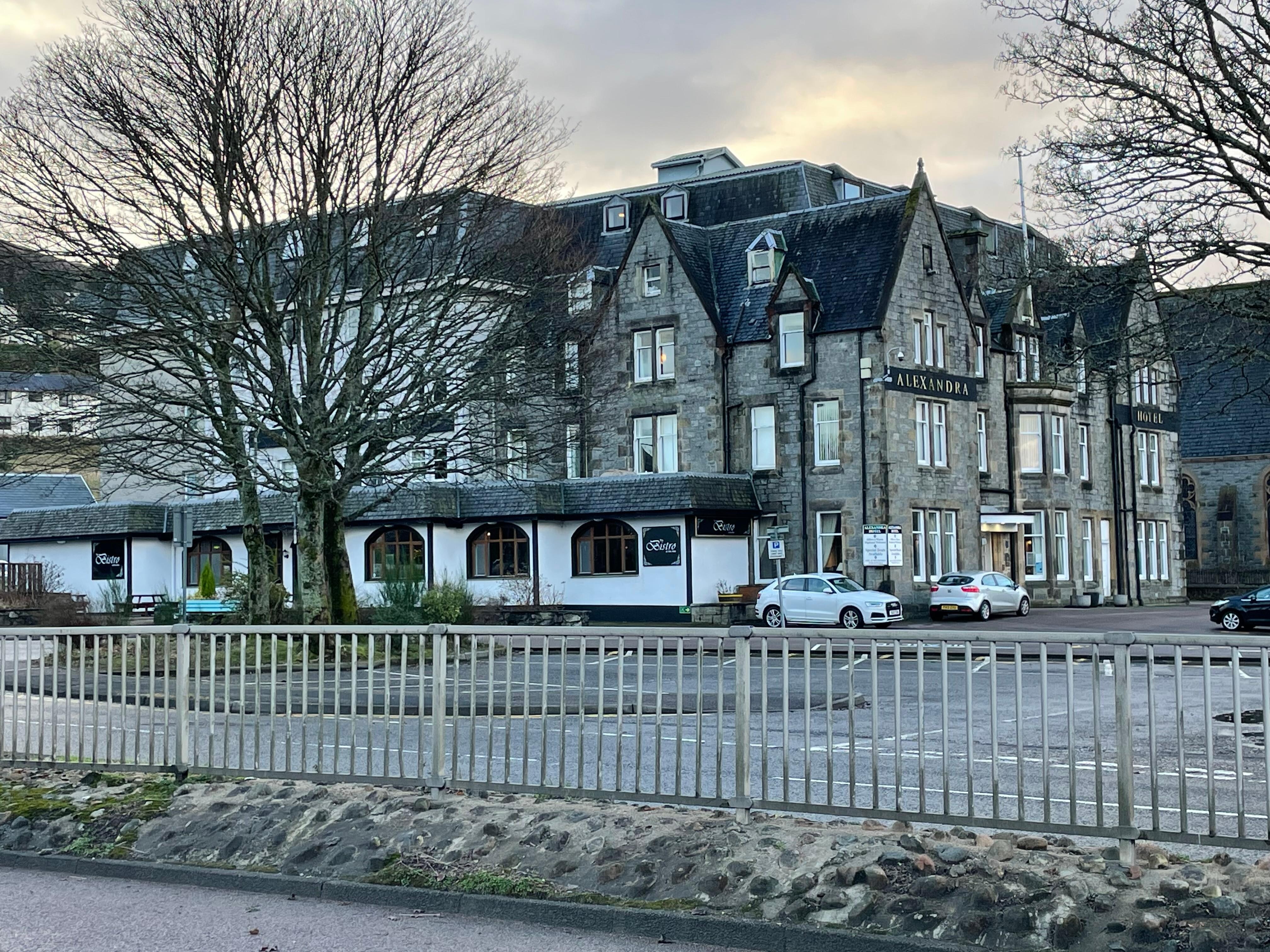 Alexandra Hotel Reviews, Deals & Photos 2023 - Expedia