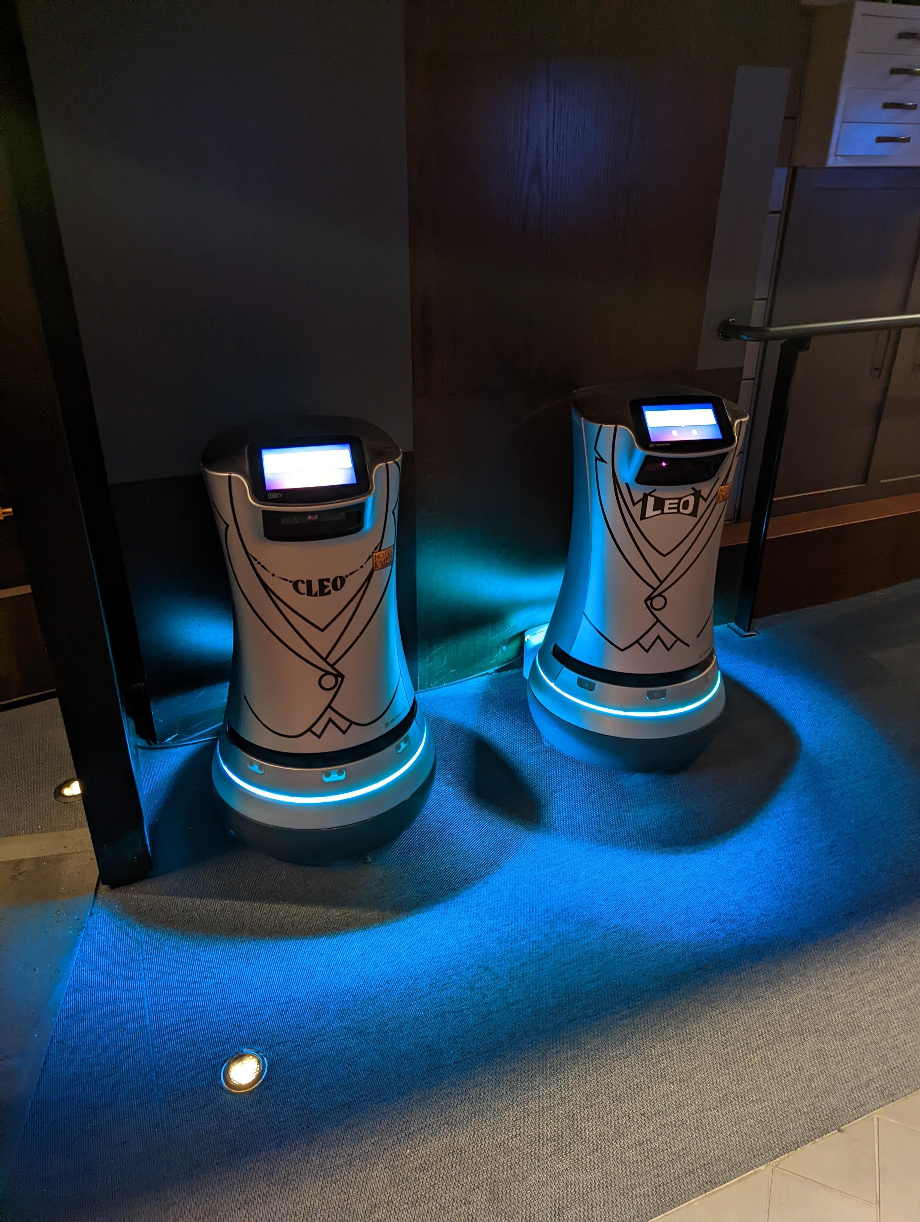 Book Hotel EMC2, Autograph Collection in Chicago | Hotels.com