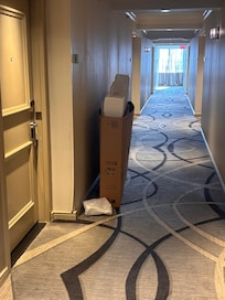 You don’t leave trash innthe hallway for 3 days and you have to complain to get it removed