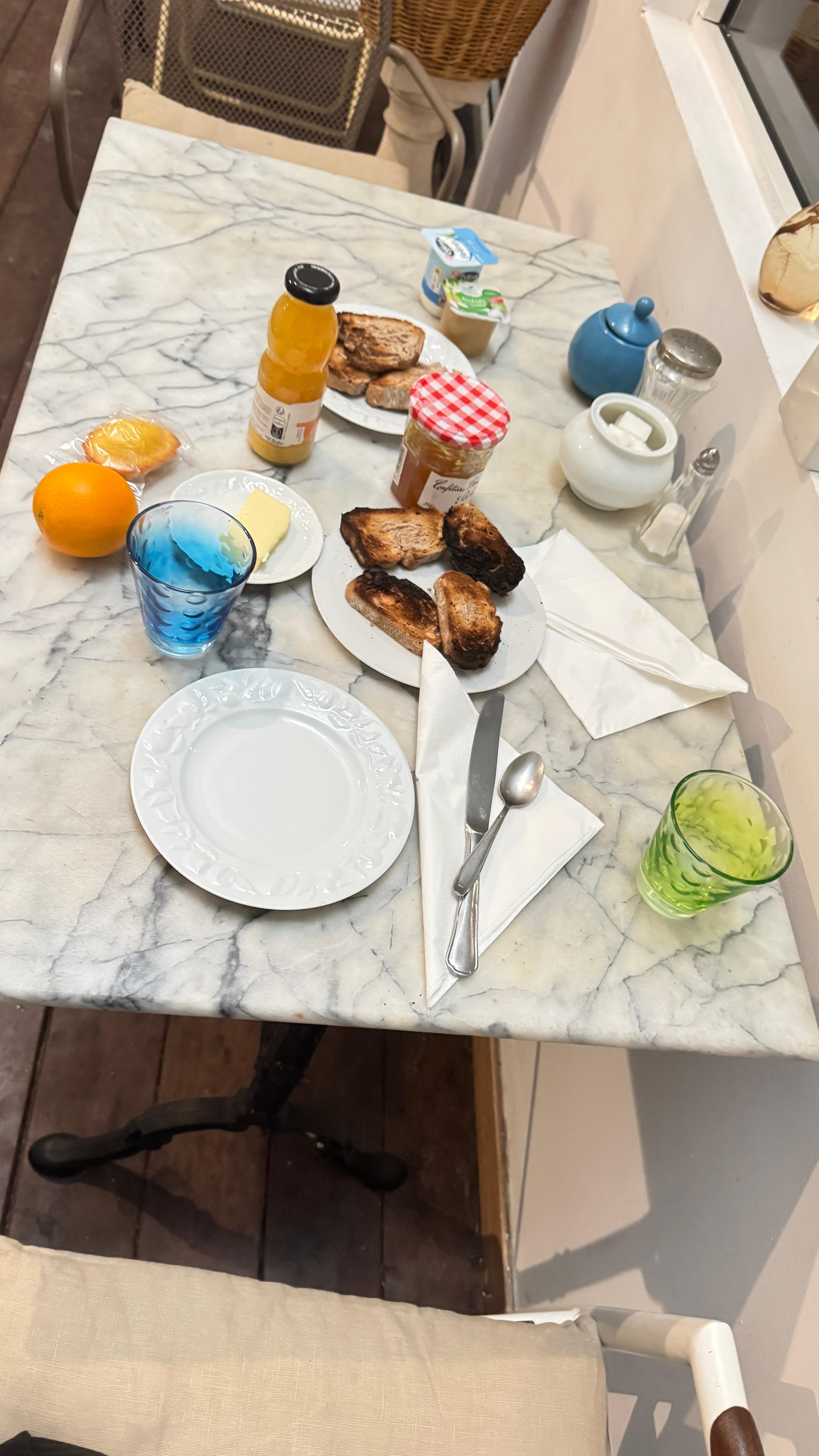 Petit déjeuner convivial et de qualité 