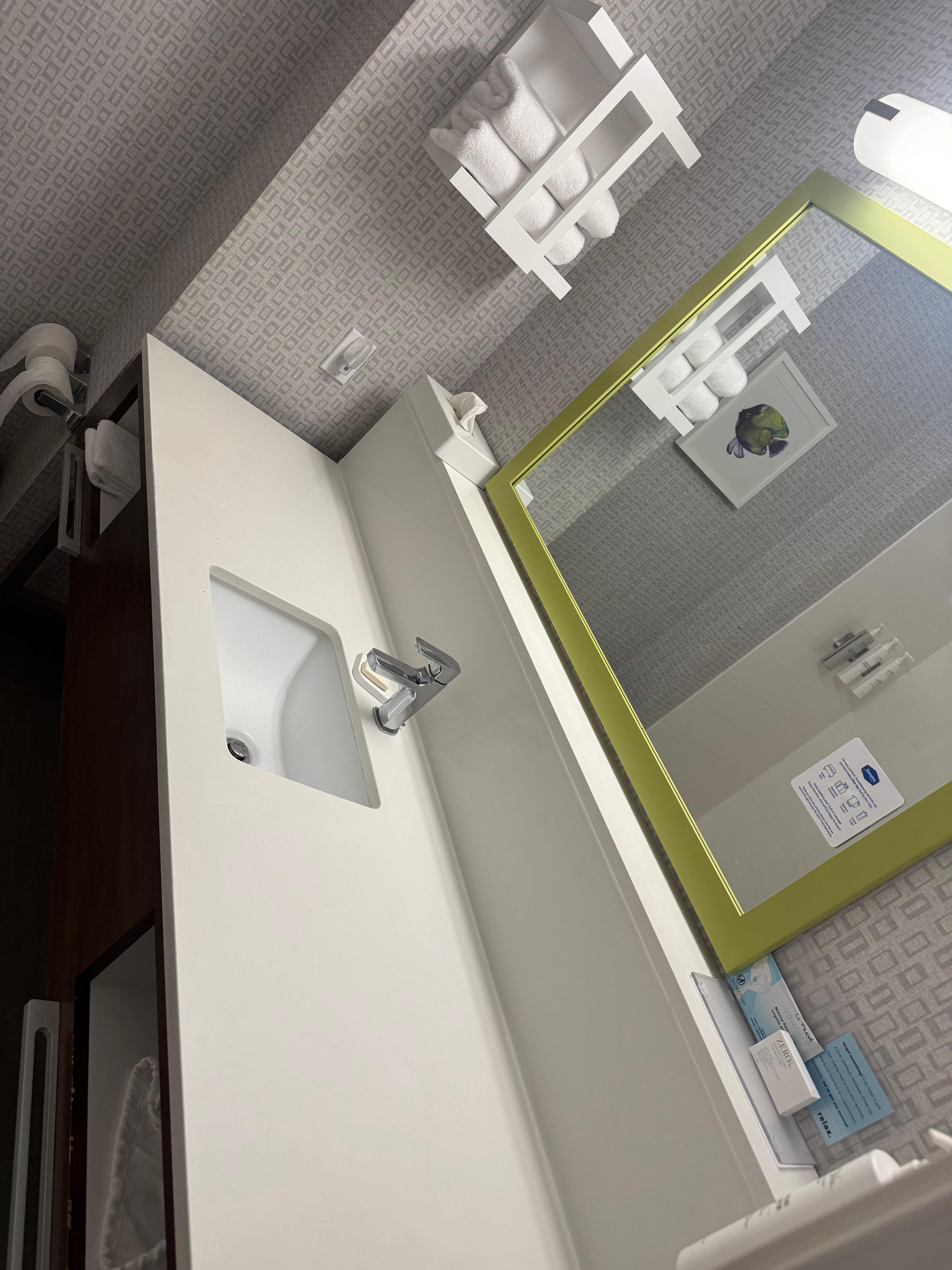 Bathroom clean, loaded with towels and counter space was plentiful 